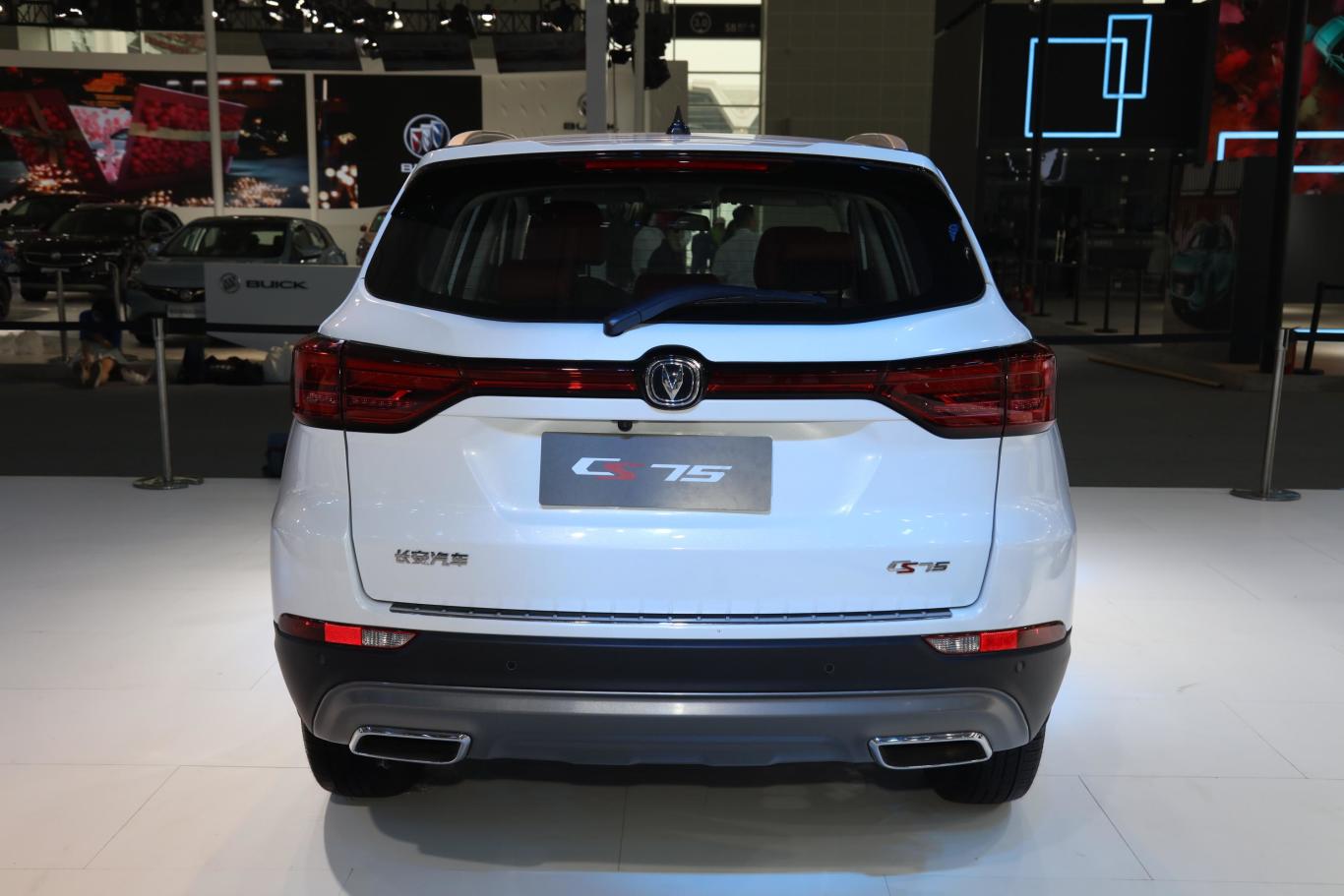 【长安CS75图片-汽车图片大全】-易车