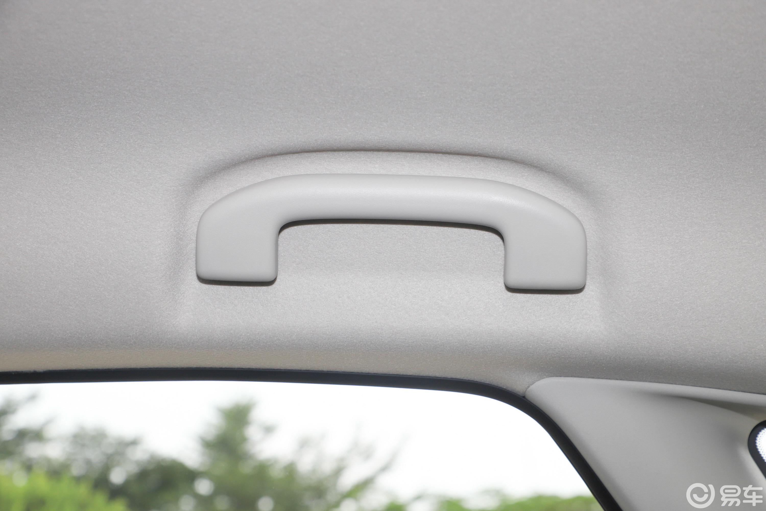 【轩逸经典 1.6L 手动 XE舒适版后排功能图片-汽车图片大全】-易车