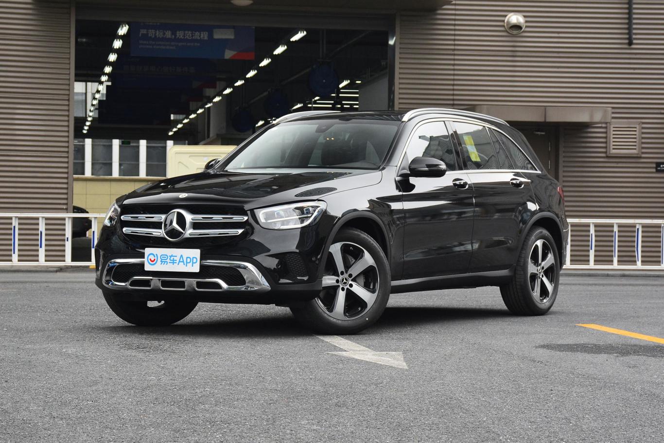 【奔驰GLCGLC 260 L 4MATIC 动感型侧前45度车头向左水平图片-汽车图片大全】-易车