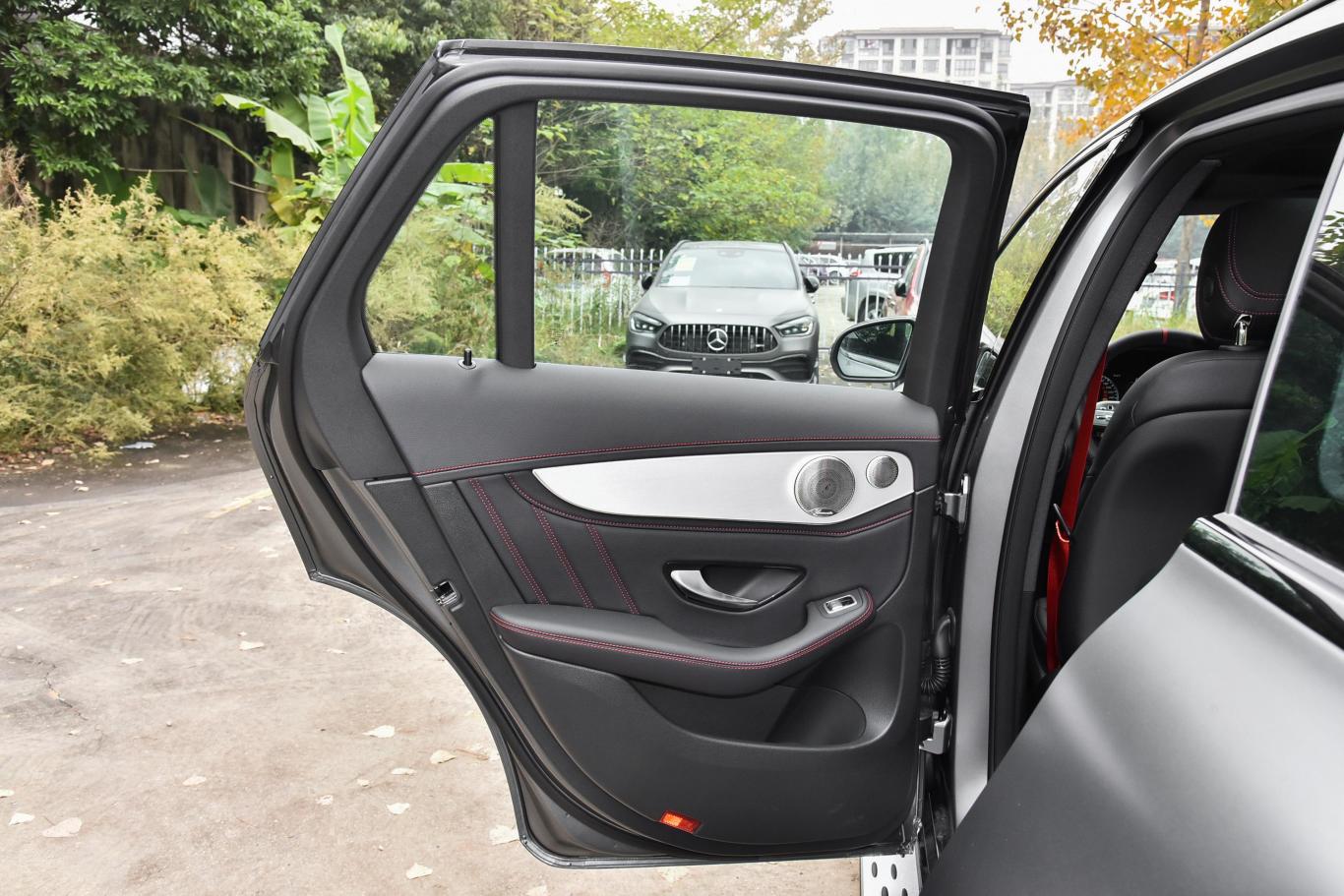 【奔驰GLC AMGAMG GLC 43 4MATIC驾驶员侧后车门图片-汽车图片大全】-易车