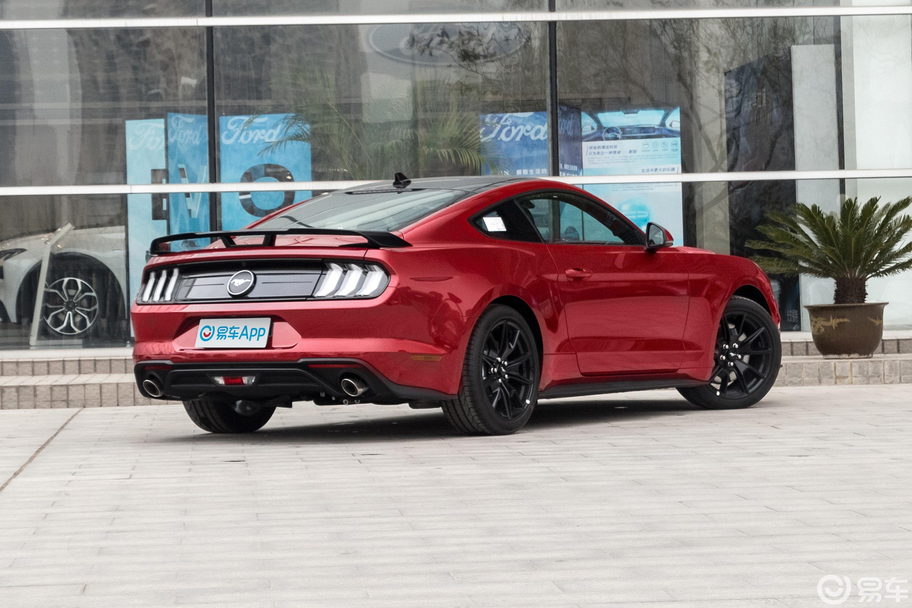 【Mustang2.3T 黑曜魅影特别版侧后45度车头向右水平图片-汽车图片大全】-易车