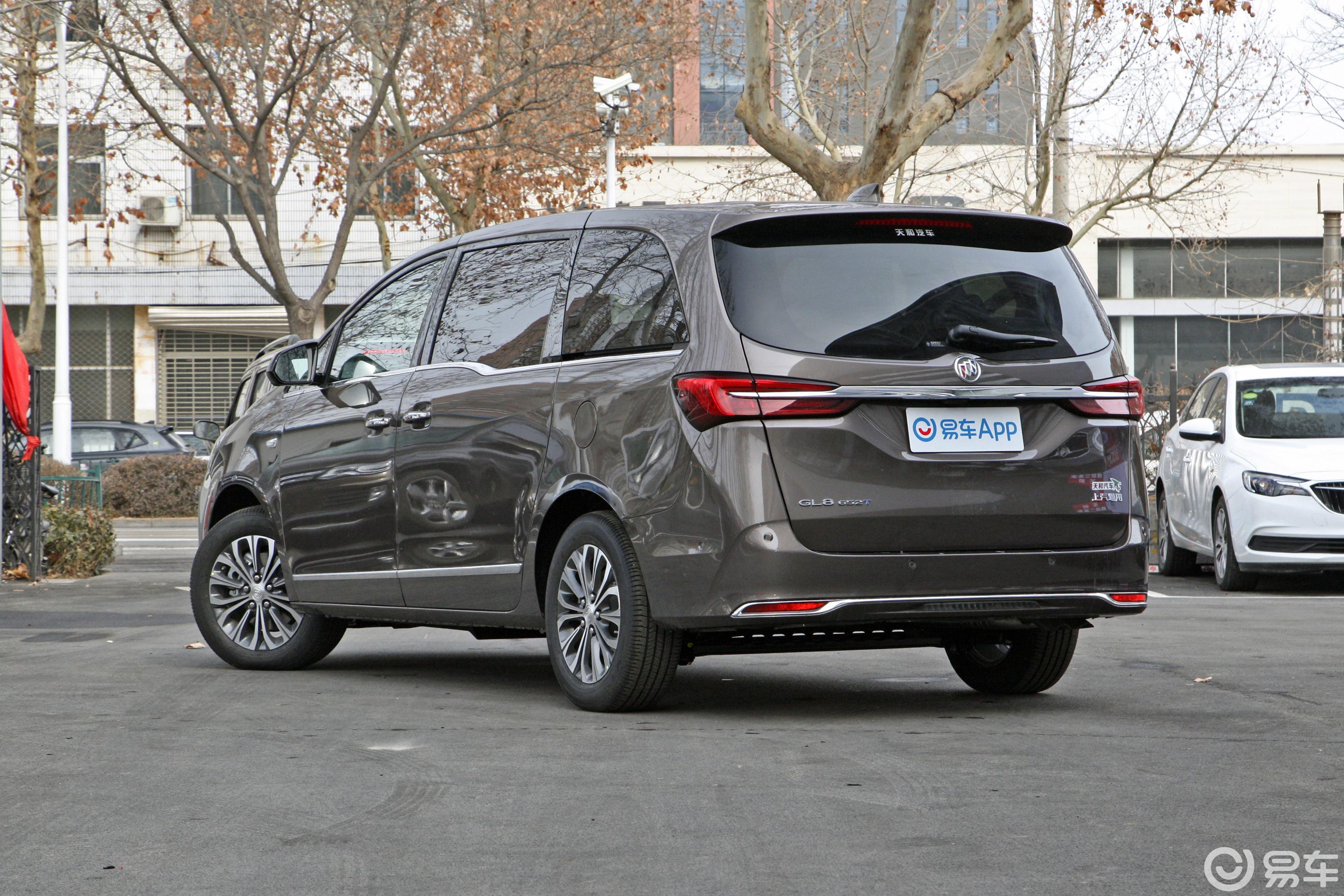【别克GL8陆上公务舱 652T 尊贵型福祉版 7座侧后45度车头向左水平图片-汽车图片大全】-易车
