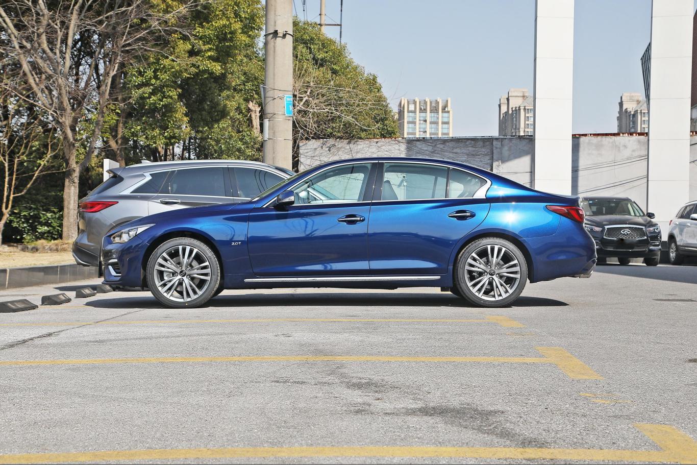 【英菲尼迪Q50L2.0T 逸享版正侧车头向左水平图片-汽车图片大全】-易车