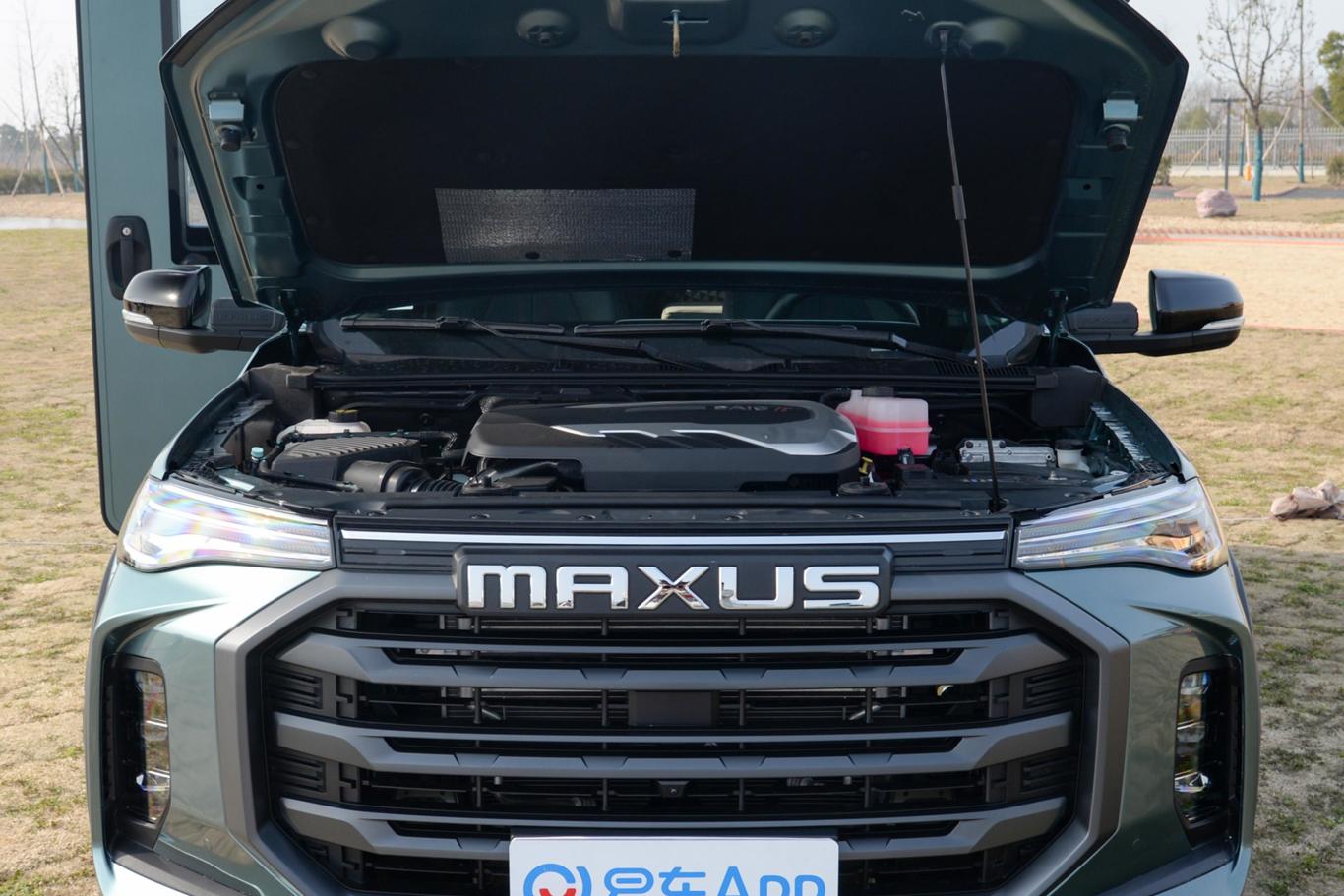 【大通T90房车探索家T90 2.0T 越野绿前舱整体图片-汽车图片大全】-易车