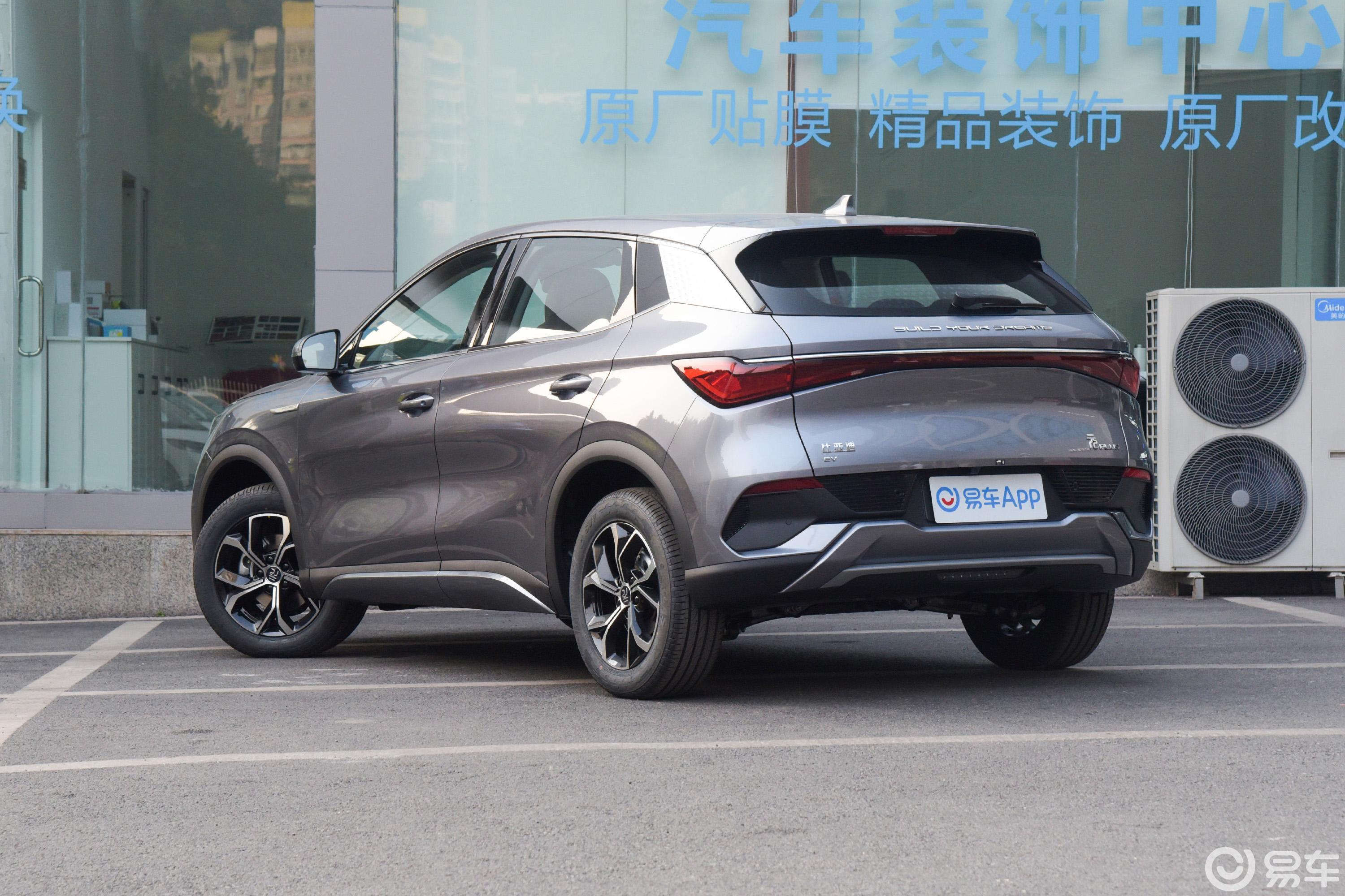 【元PLUS510KM 尊荣型侧后45度车头向左水平图片-汽车图片大全】-易车