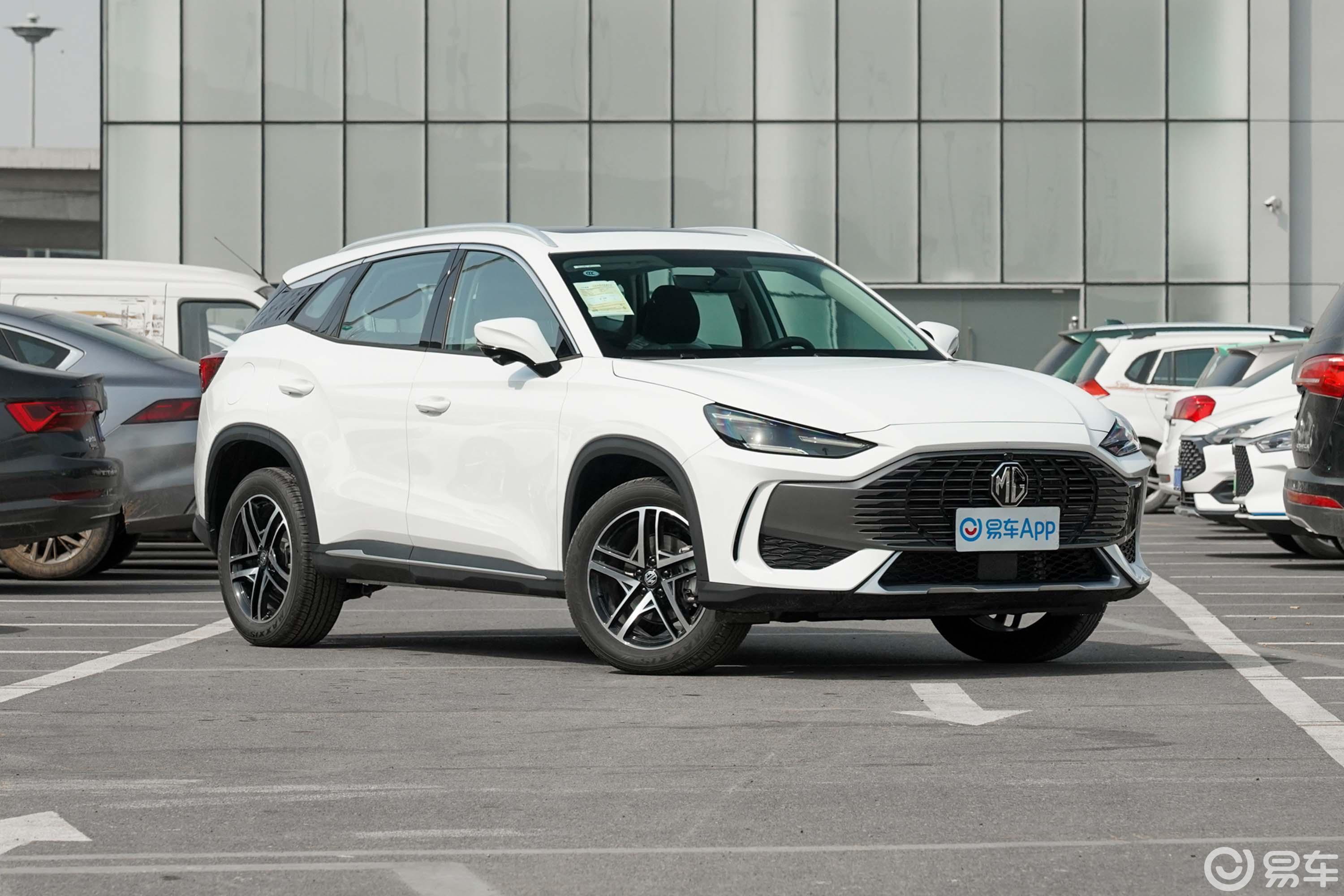 【MG ONE质享生活 1.5T CVT β 大满足1078版侧前45度车头向右水平图片-汽车图片大全】-易车