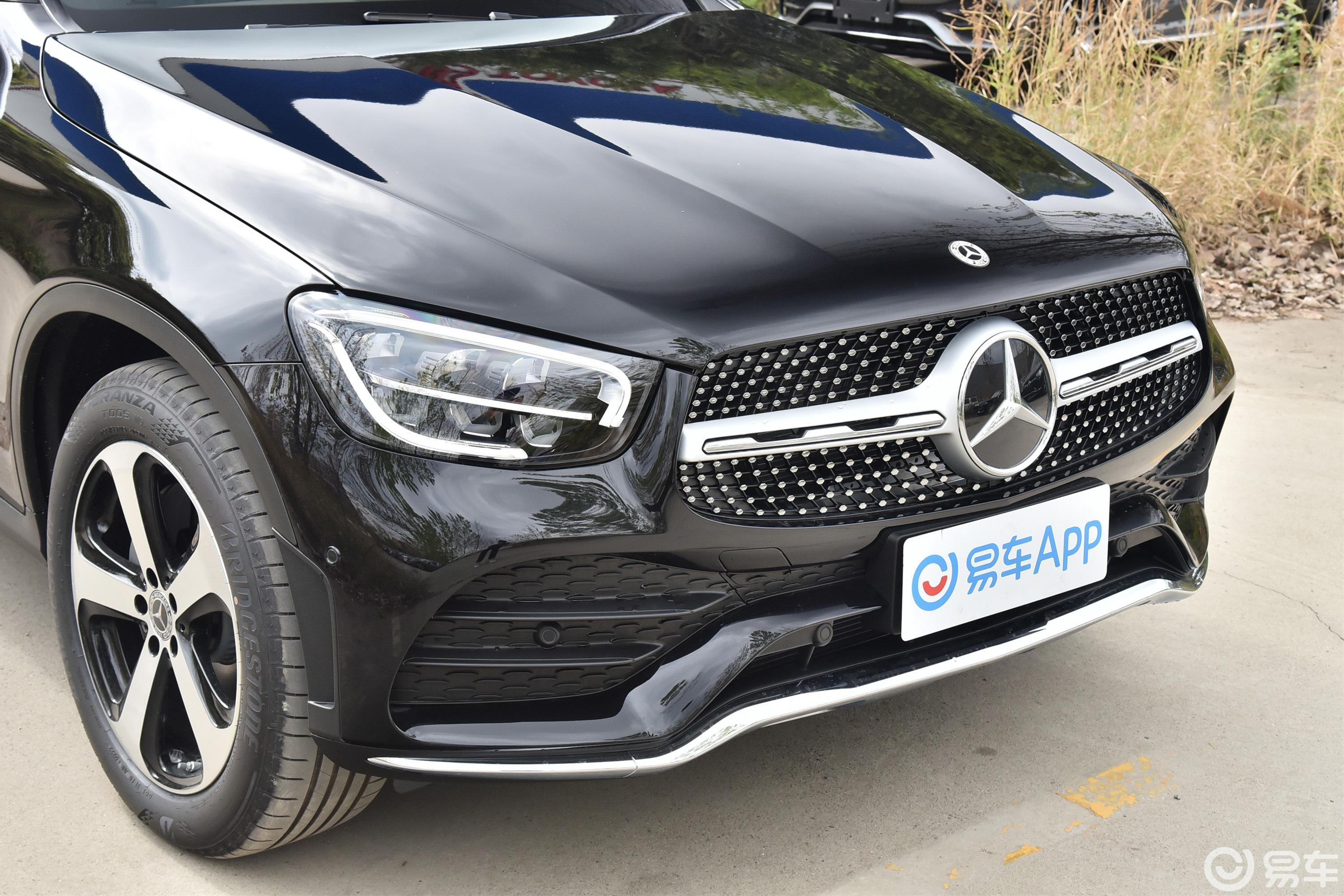【奔驰GLC改款三 GLC 260 L 4MATIC 动感型前格栅侧俯拍图片-汽车图片大全】-易车