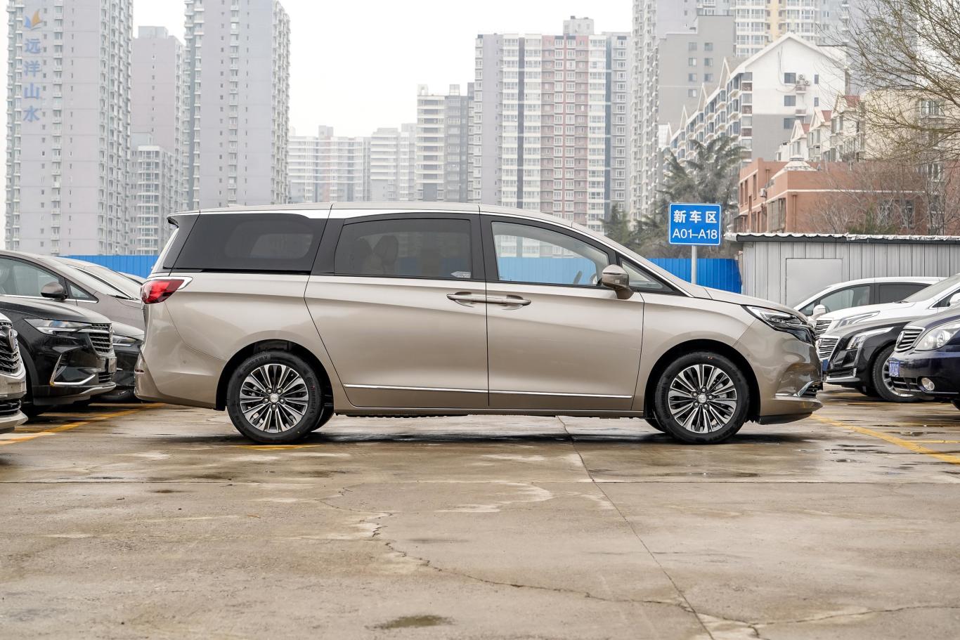 【别克GL8ES陆尊 653T 智慧旗舰型 7座正侧车头向右水平图片-汽车图片大全】-易车