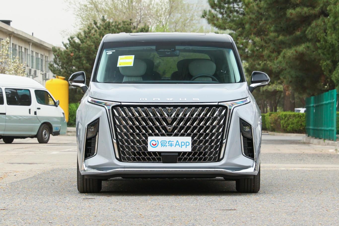 【大通G902.0T 星际旗舰版 6座正前水平图片-汽车图片大全】-易车