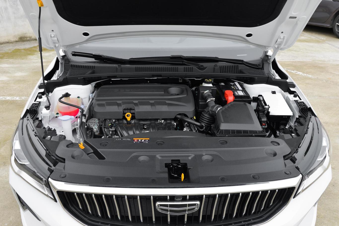 【帝豪第4代 1.5L CVT精英型发动机舱整体图片-汽车图片大全】-易车