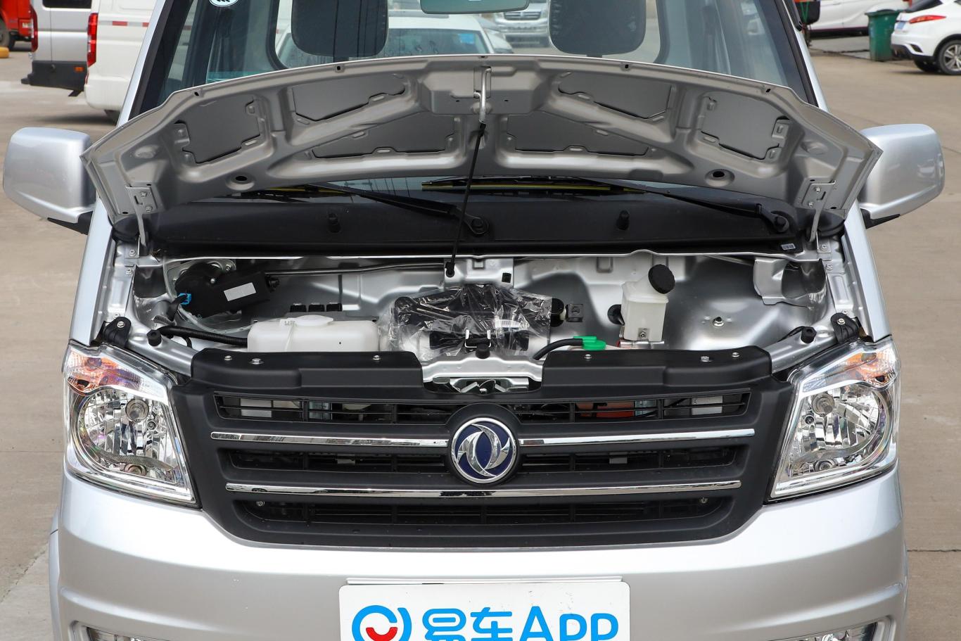 【东风小康K011.3L 基本型发动机舱整体图片-汽车图片大全】-易车