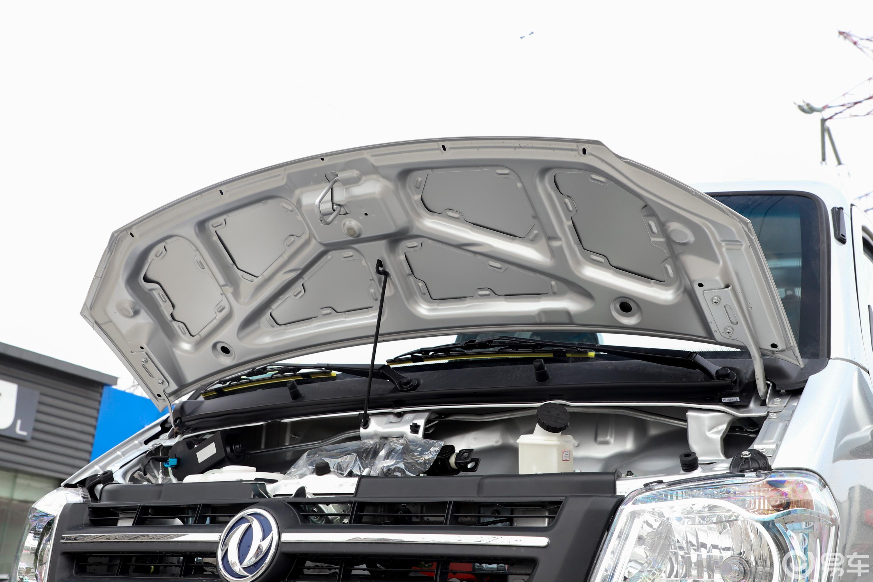 【东风小康K011.3L 手动 基本型 国VI发动机舱盖内侧图片-汽车图片大全】-易车