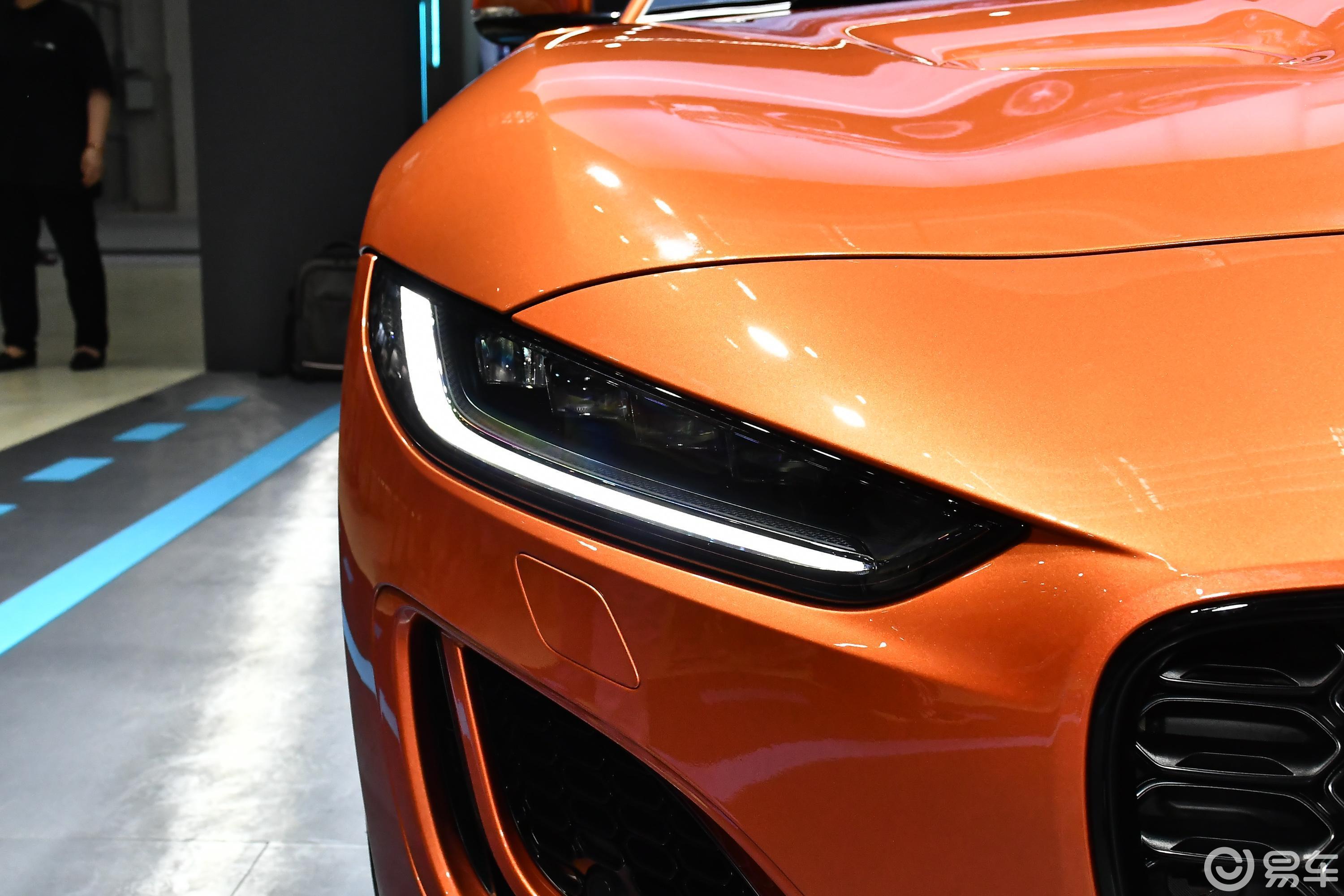 【2023款 P300 硬顶版 R-DYNAMIC BLACK汽车图片-汽车图片大全】-易车