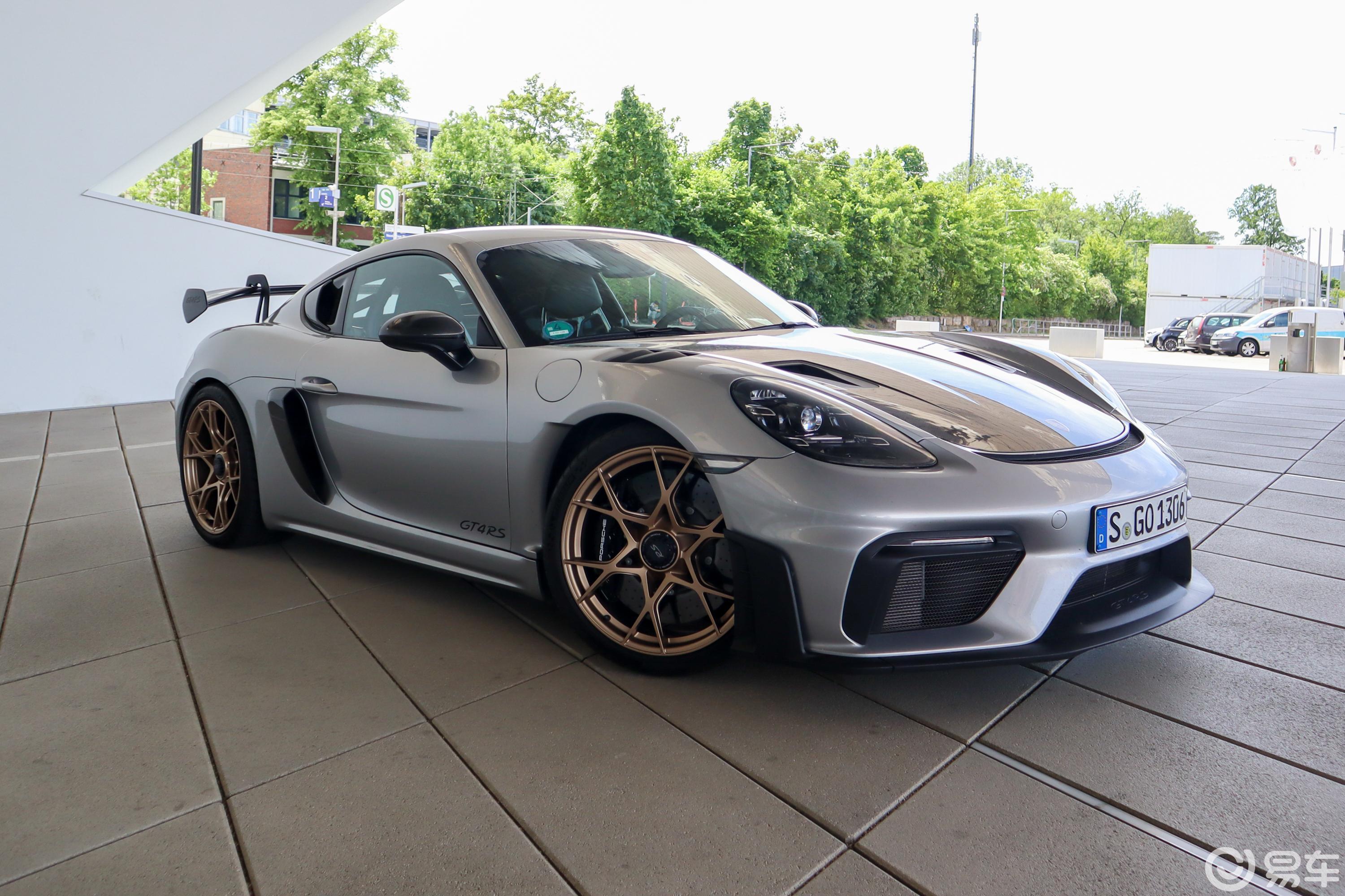 【保时捷718Cayman GT4 RS 4.0L侧前45度车头向右水平图片-汽车图片大全】-易车