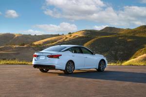 【Altima】最新日产Altima报价_图片_参数_易车