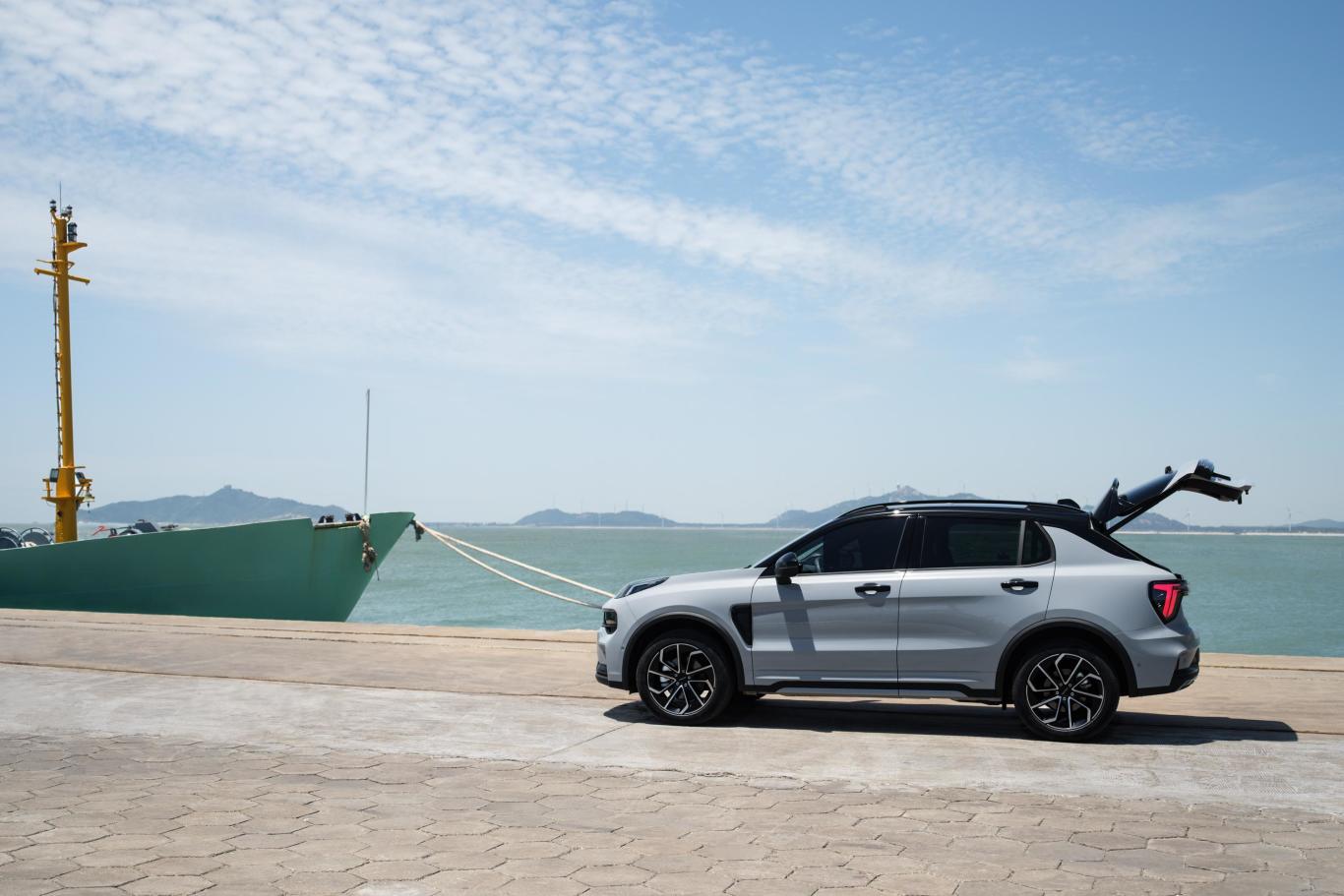 【领克01EM-F 1.5T 两驱晨曦版图片-汽车图片大全】-易车