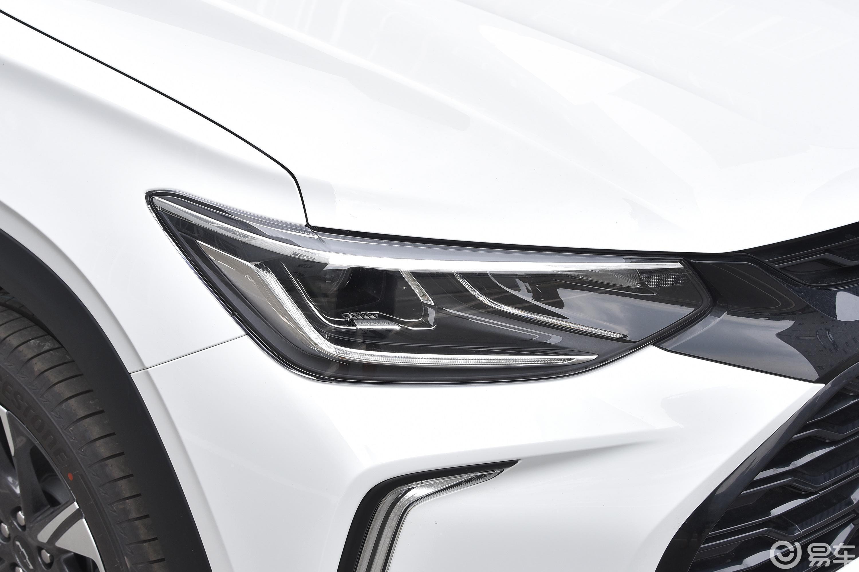 【创酷RS 1.5T CVT 酷Pro大灯侧45度俯拍图片-汽车图片大全】-易车