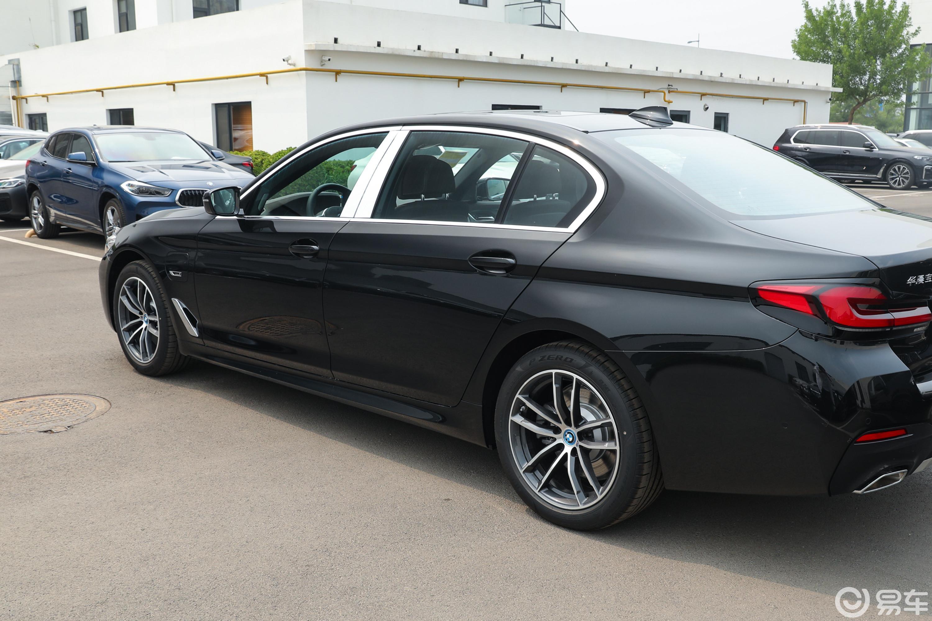 【宝马5系 插电混动改款二 535Le 先锋版M运动套装外观图片-汽车图片大全】-易车