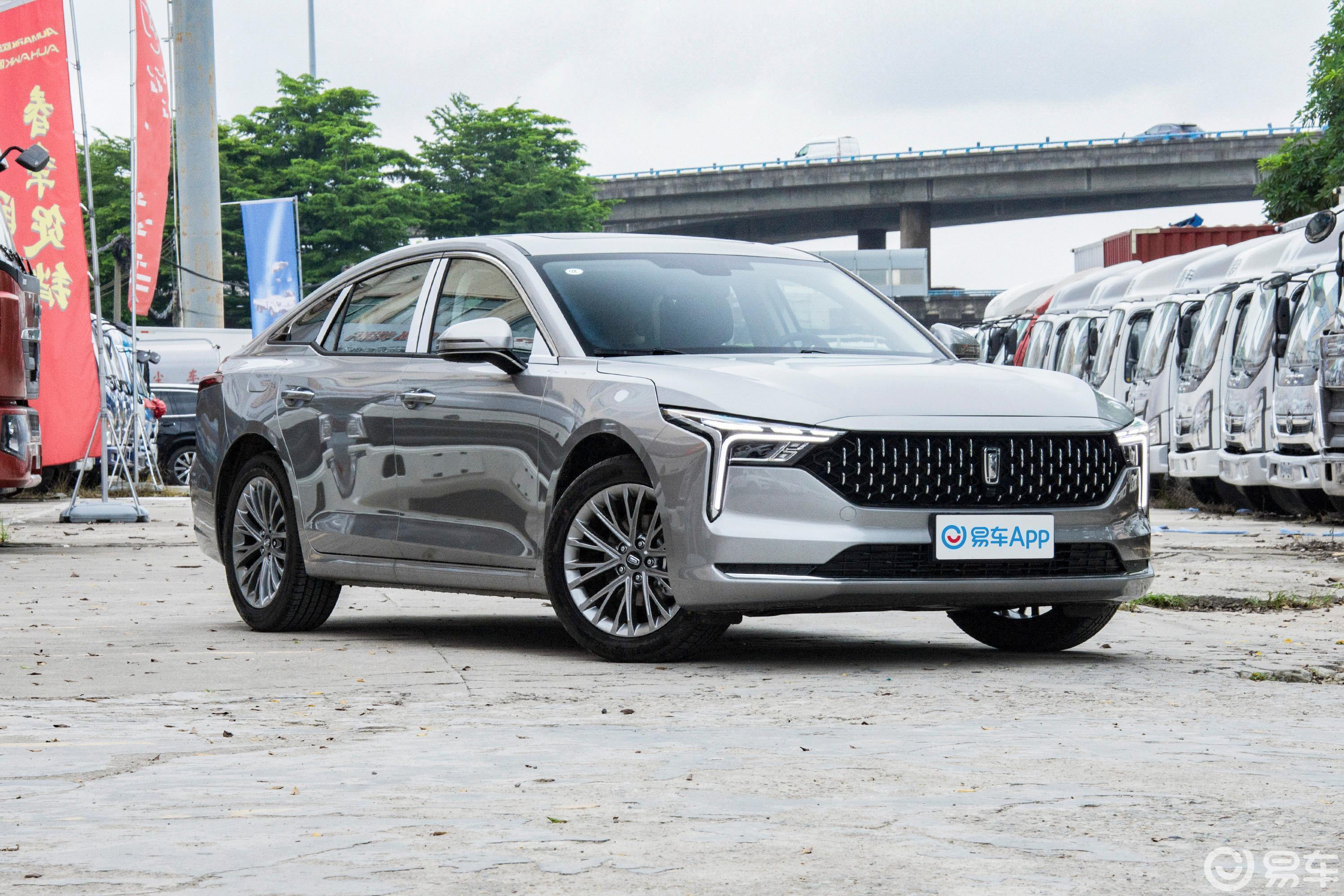 【奔腾B70第三代 1.5T 双离合悦享型侧前45度车头向右水平图片-汽车图片大全】-易车