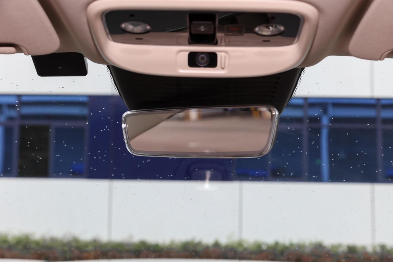 【问界M71.5T 230km 后驱舒适版内后视镜图片-汽车图片大全】-易车