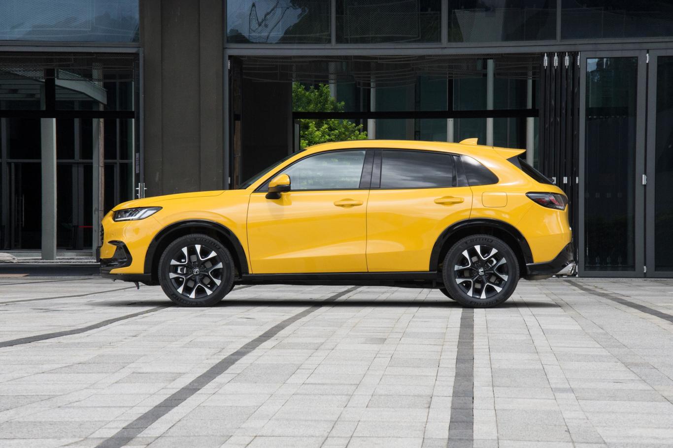 【ZR-V 致在1.5T 尊享版正侧车头向左水平图片-汽车图片大全】-易车