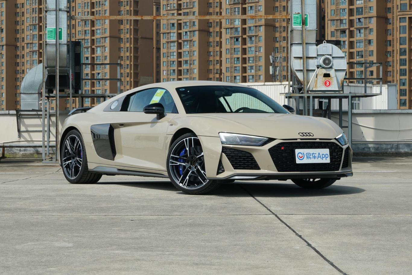 【奥迪R85.2L Coupe Performance侧前45度车头向右水平图片-汽车图片大全】-易车