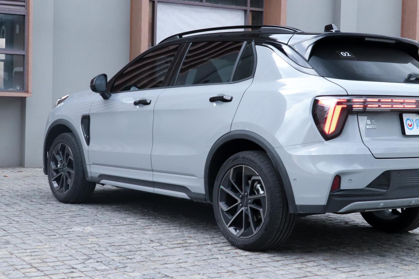 【领克01EM-F 1.5T 两驱晨曦版外观细节图片-汽车图片大全】-易车