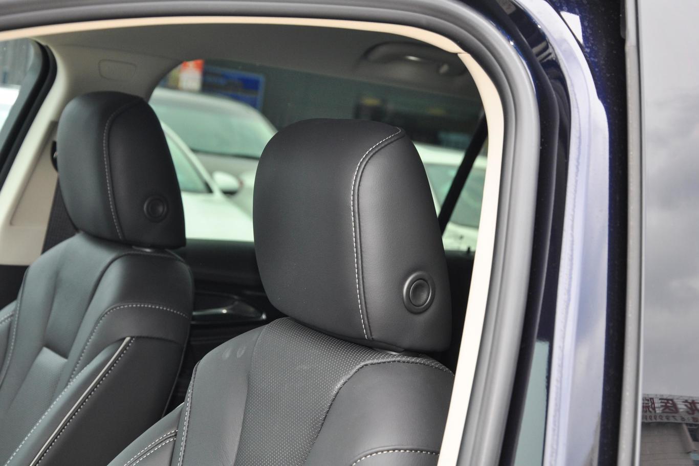 【昂科威昂科威Plus 652T 四驱豪华型 5座主驾驶位图片-汽车图片大全】-易车