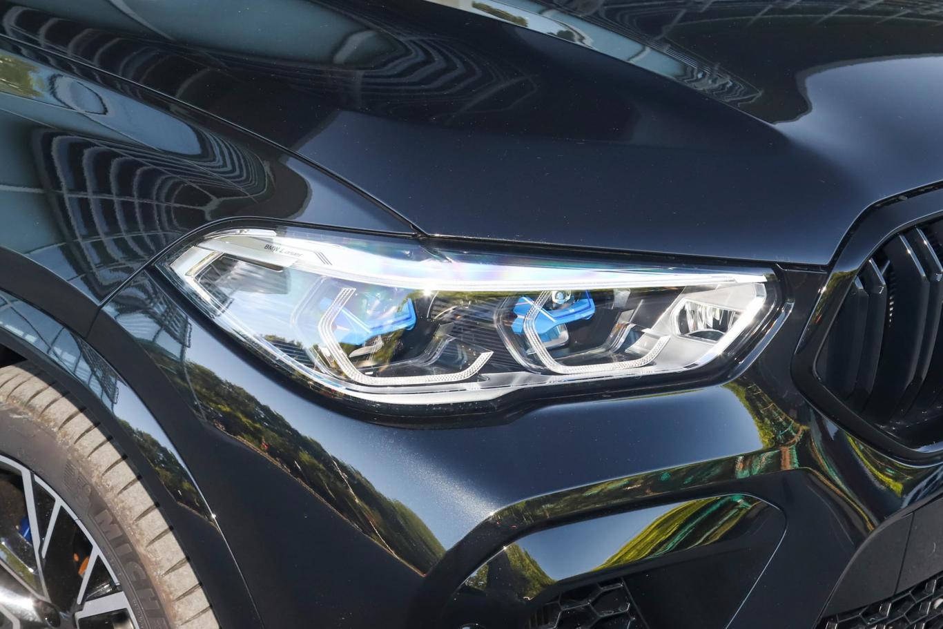 【宝马X6 M50周年版 X6 M大灯侧45度俯拍图片-汽车图片大全】-易车