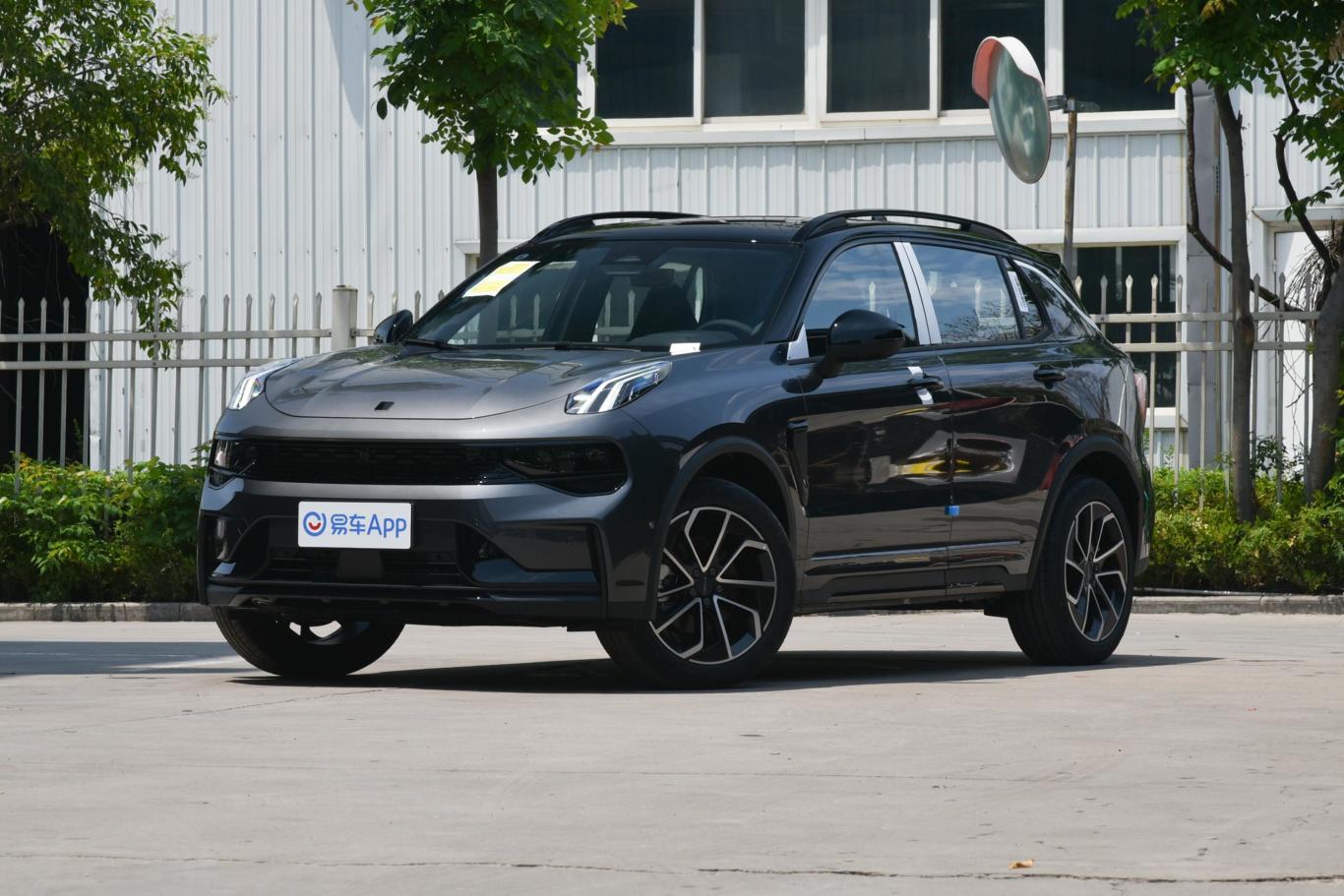 【领克01EM-F 1.5T 两驱PM侧前45度车头向左水平图片-汽车图片大全】-易车