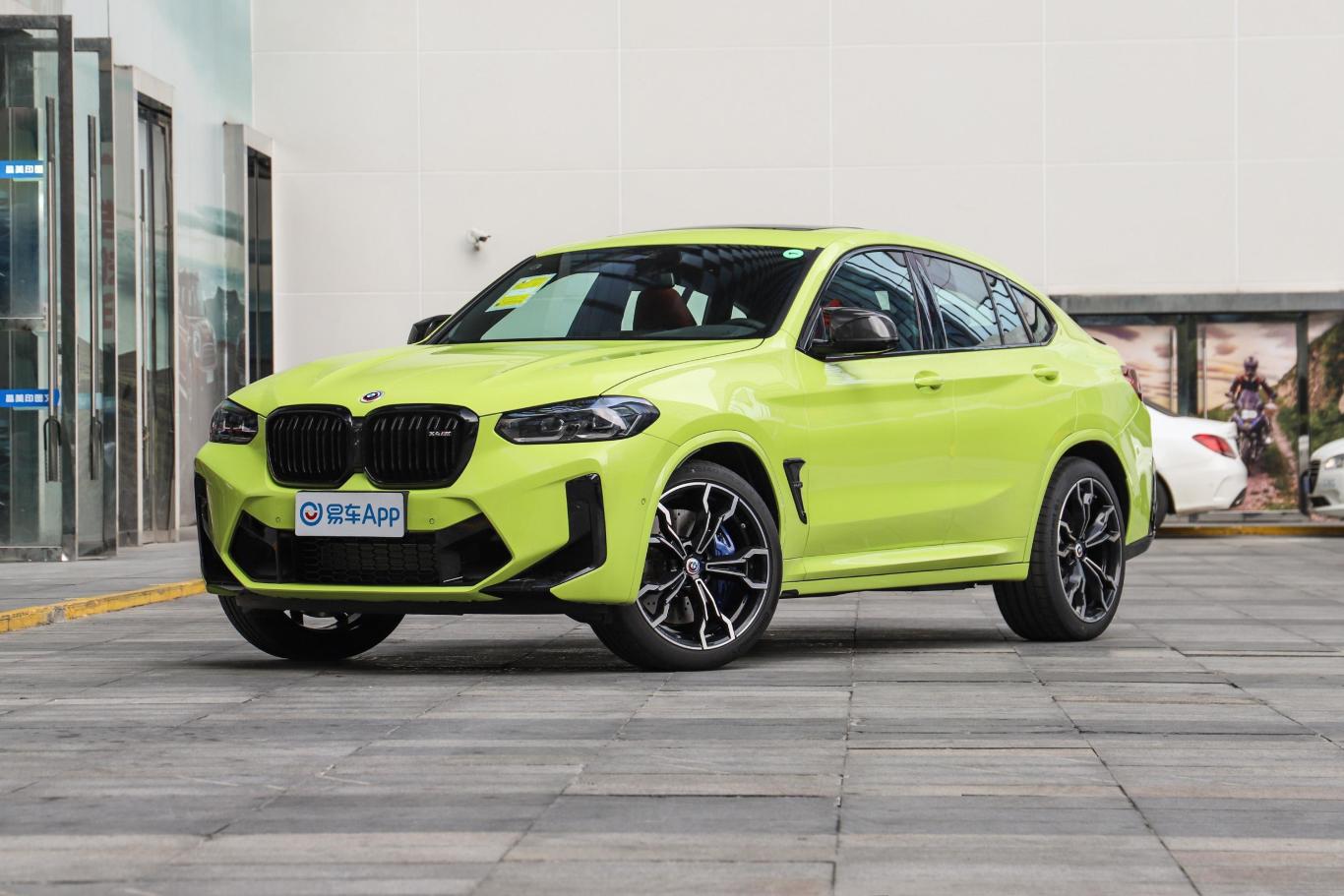 【宝马X4 M50周年版 X4 M 雷霆版侧前45度车头向左水平图片-汽车图片大全】-易车