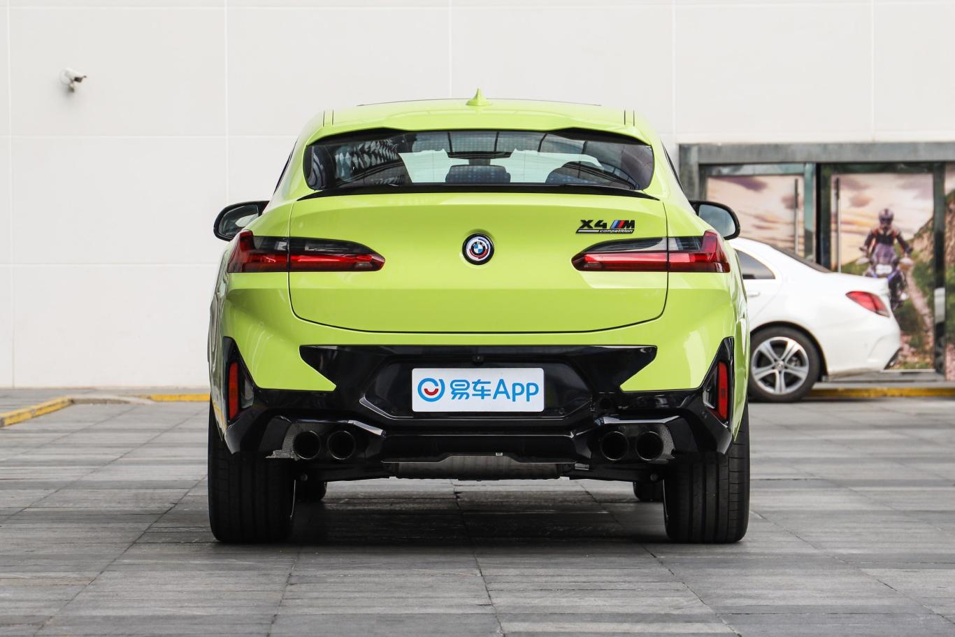 【宝马X4 M50周年版 X4 M 雷霆版正后水平图片-汽车图片大全】-易车