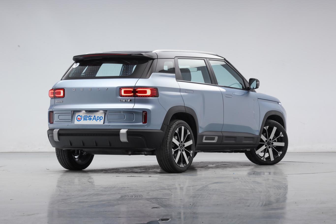 【吉利ICON1.5T 巧克力醇臻版侧后45度车头向右水平图片-汽车图片大全】-易车