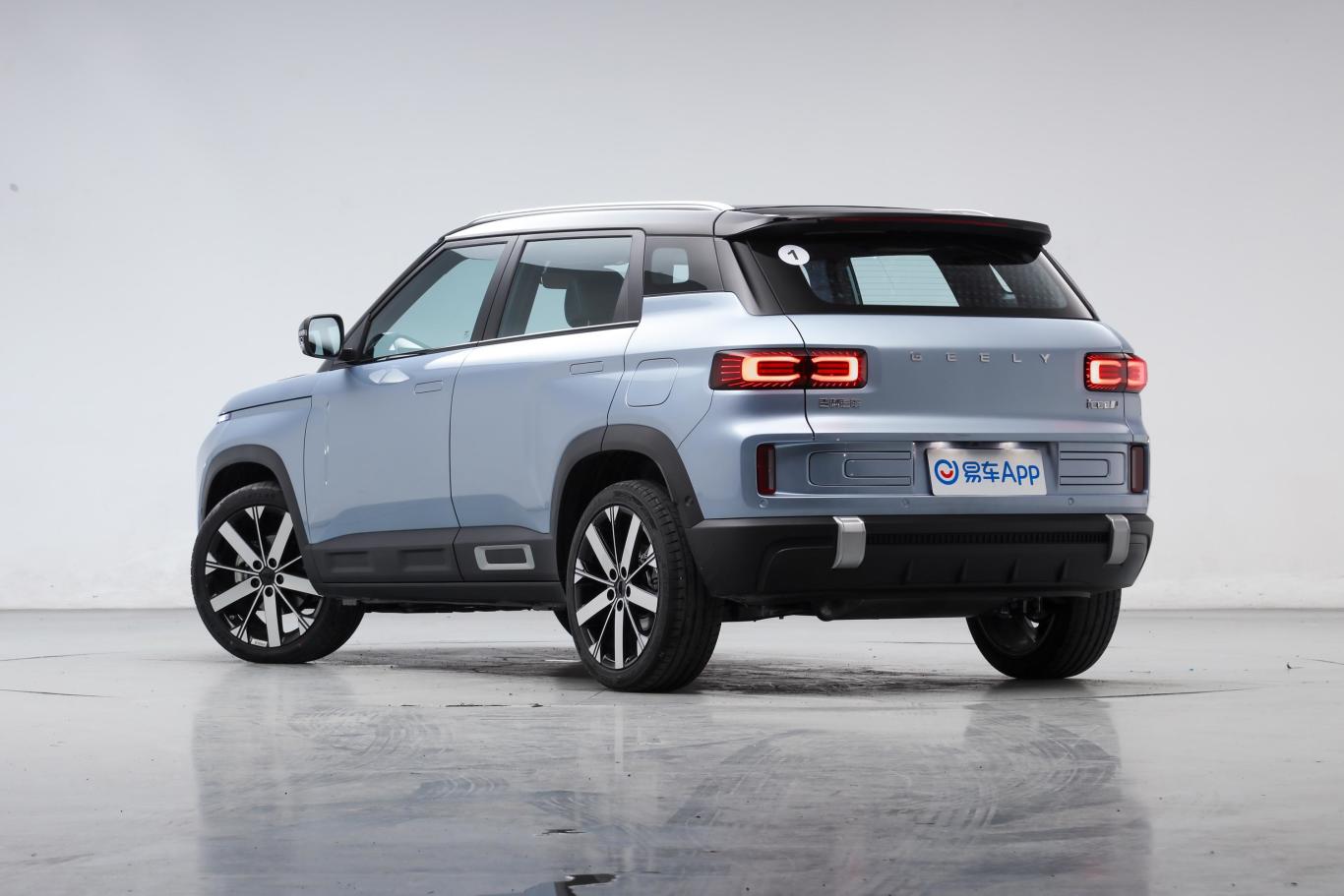 【吉利ICON1.5T 巧克力醇臻版侧后45度车头向左水平图片-汽车图片大全】-易车