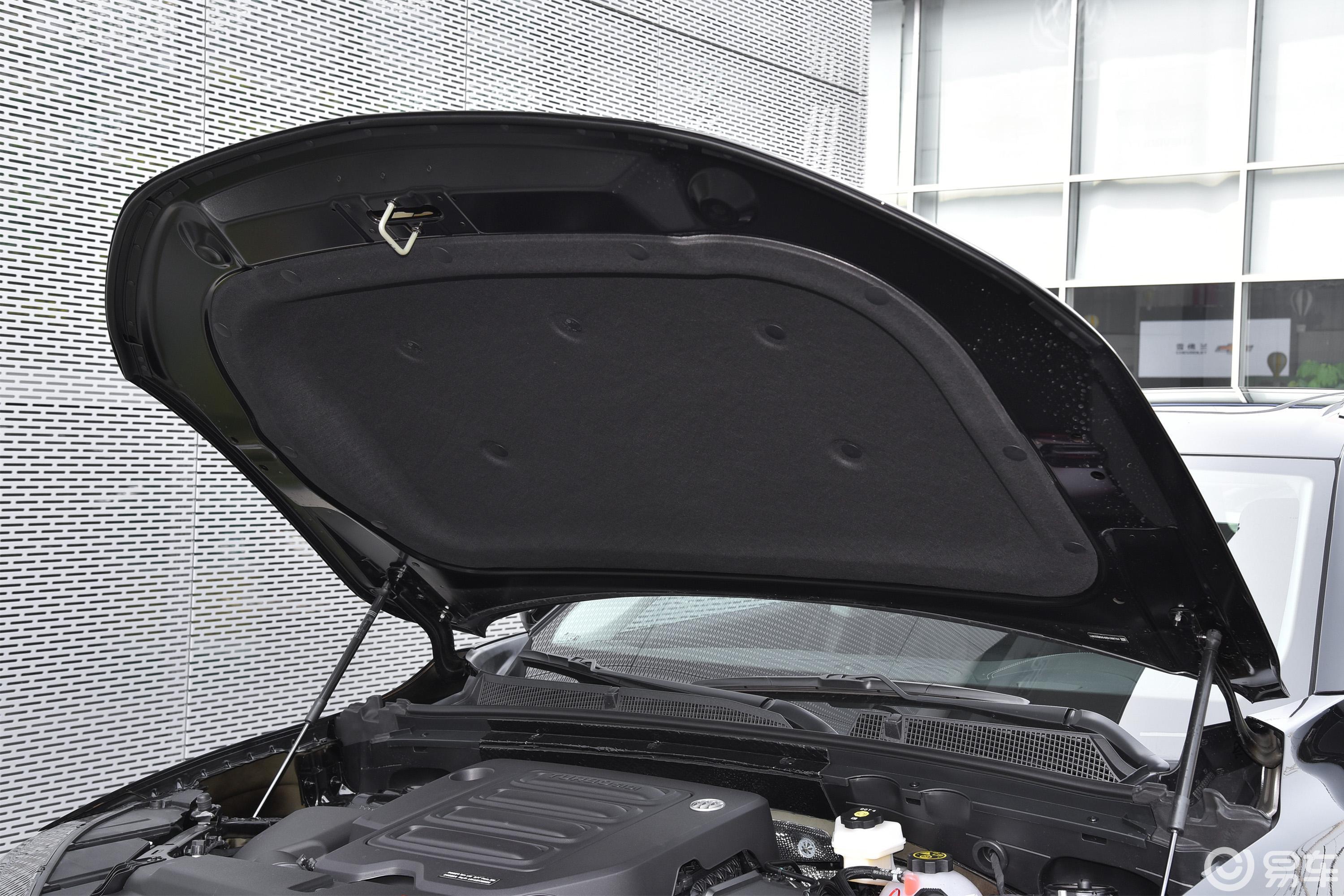 【昂科威改款 昂科威Plus 552T 两驱豪华型 5座发动机舱盖内侧图片-汽车图片大全】-易车