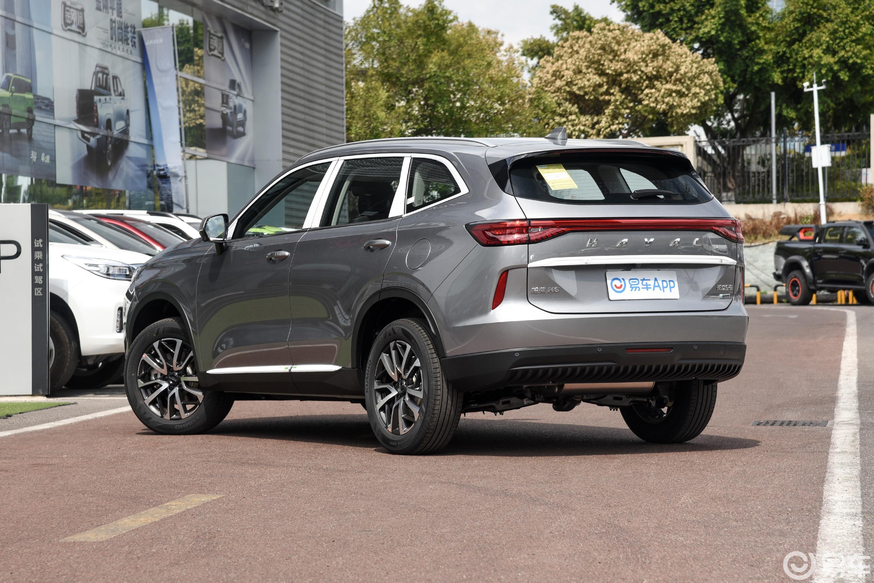 【哈弗H6混动 1.5T DHT版侧后45度车头向右水平图片-汽车图片大全】-易车