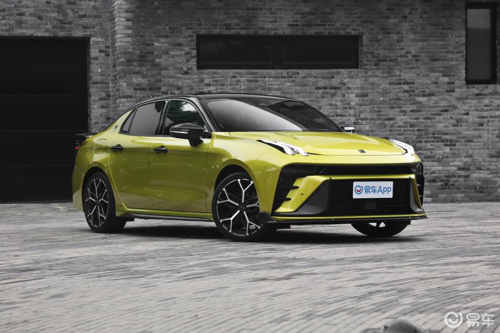 【领克领克032023款03+ 2.0T 自动四驱性能套装 5座】报价_图片_-参数_易车