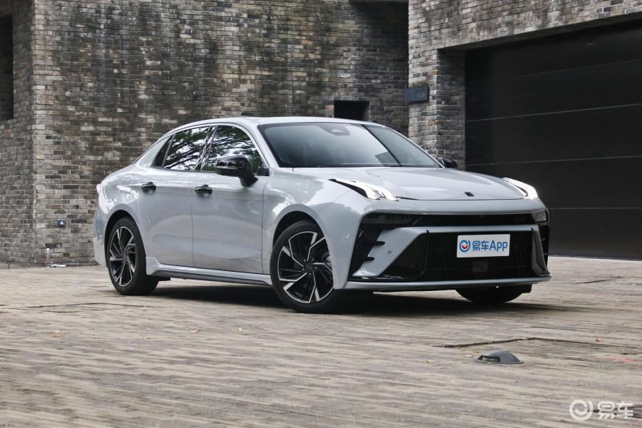 【领克032023款EM-F 1.5T 两驱PM侧前45度车头向右水平汽车图片-汽车图片大全】-易车