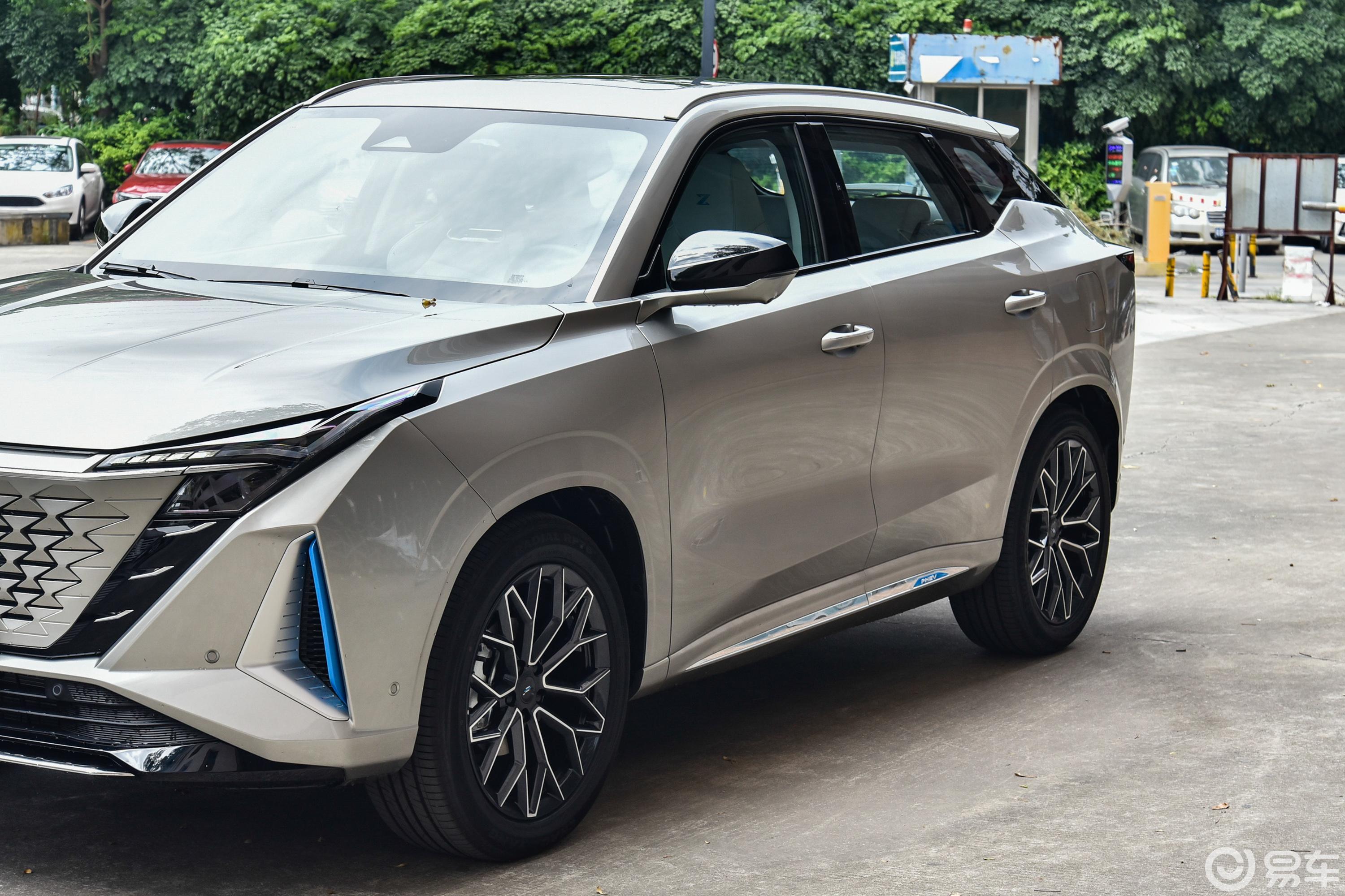 【长安欧尚Z6新能源1.5T 150km 旗舰PLUS智慧泊车版外观细节图片-汽车图片大全】-易车