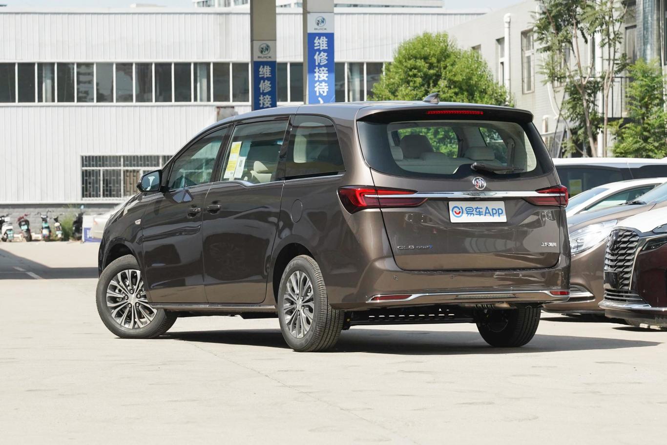 【别克GL8陆上公务舱 2.0T 智享型 7座侧后45度车头向左水平图片-汽车图片大全】-易车