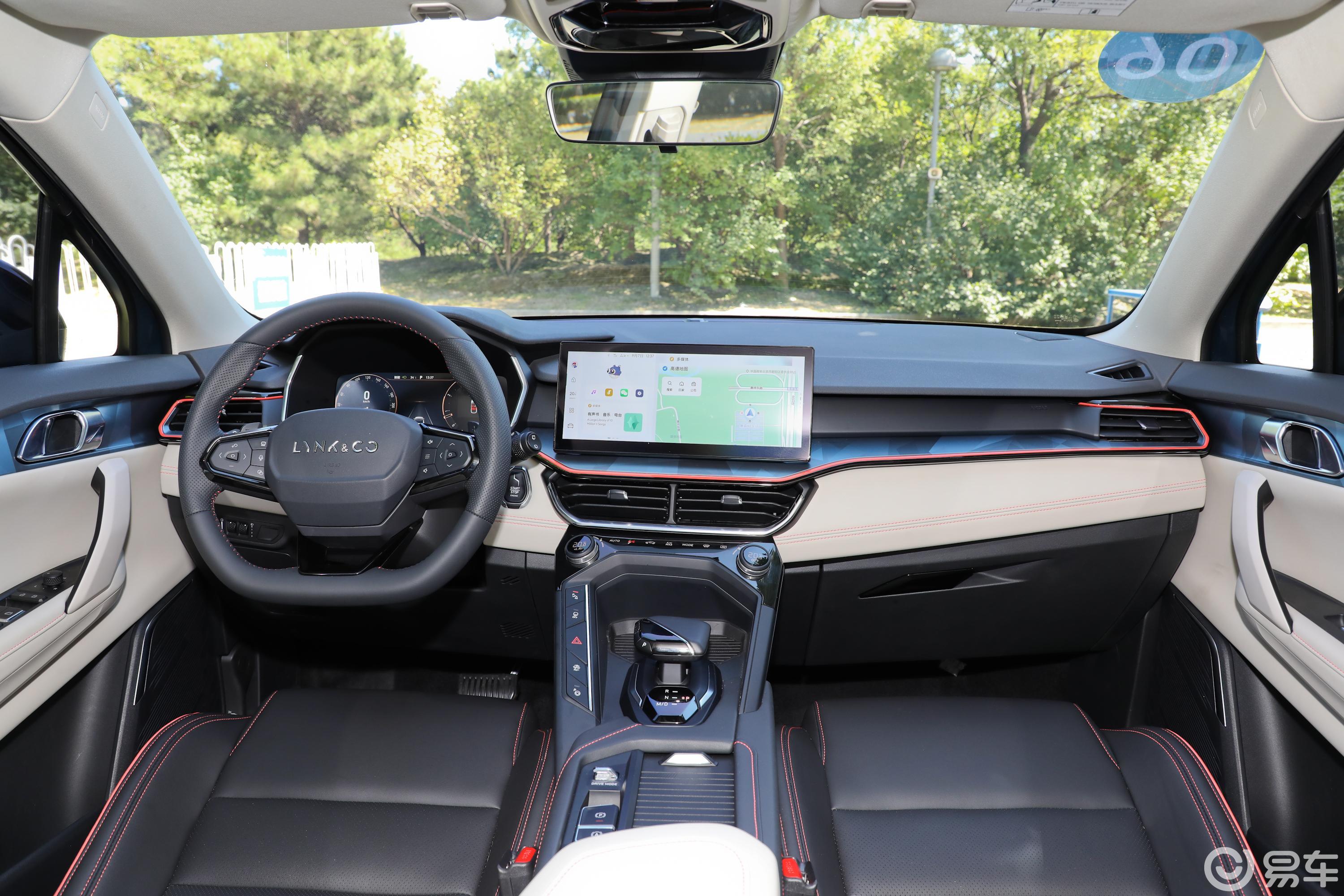 【领克06Remix 1.5T 耀Halo内饰全景正拍图片-汽车图片大全】-易车