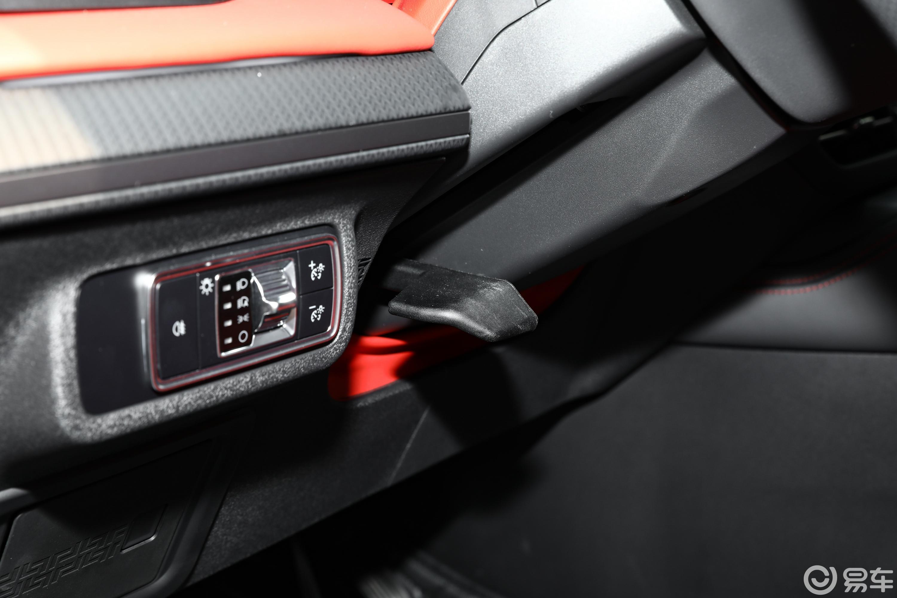 【林肯Z改款 i酷 2.0T 尊耀版方向盘调节图片-汽车图片大全】-易车