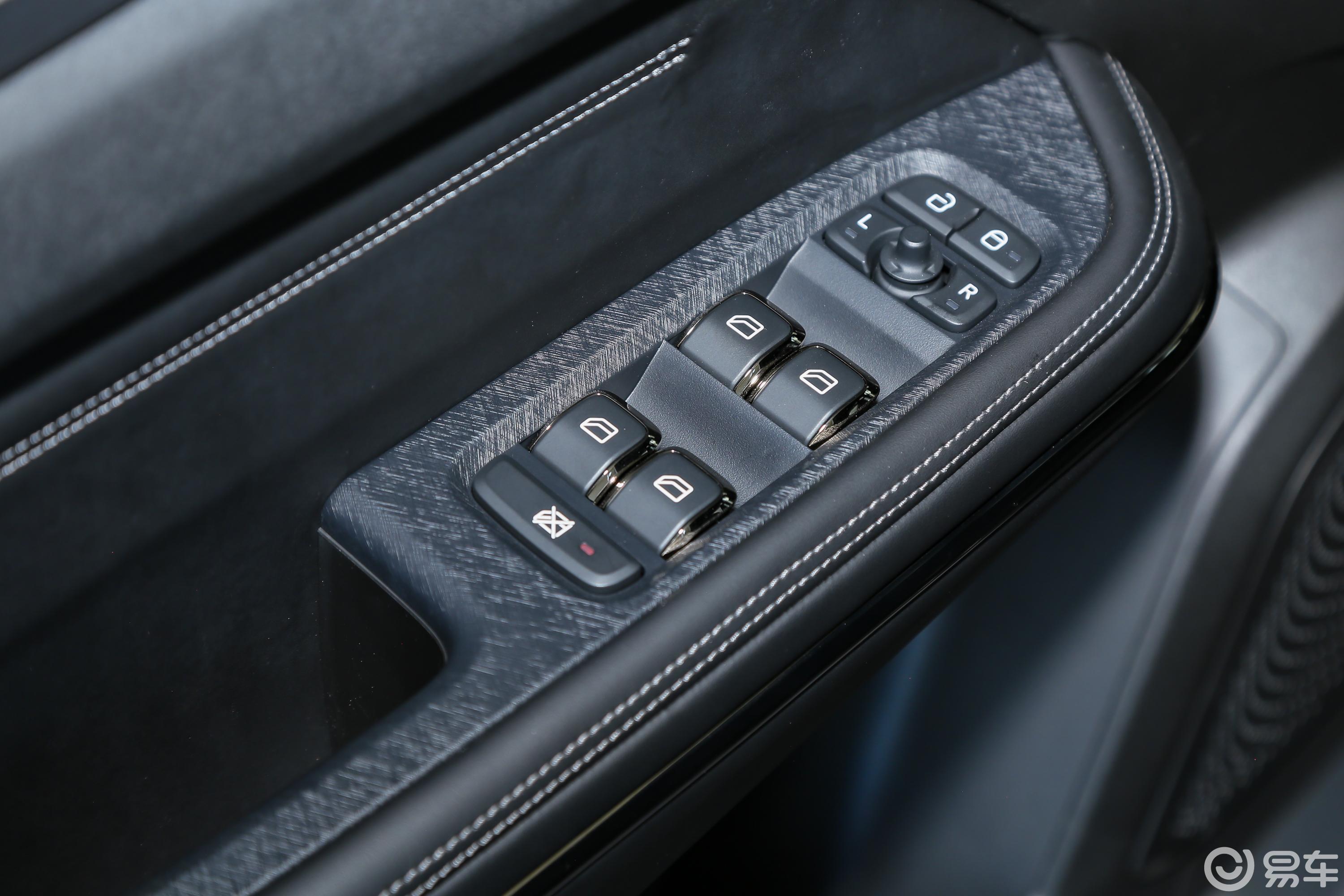 【领克01EM-F 1.5T 两驱AM内饰图片-汽车图片大全】-易车