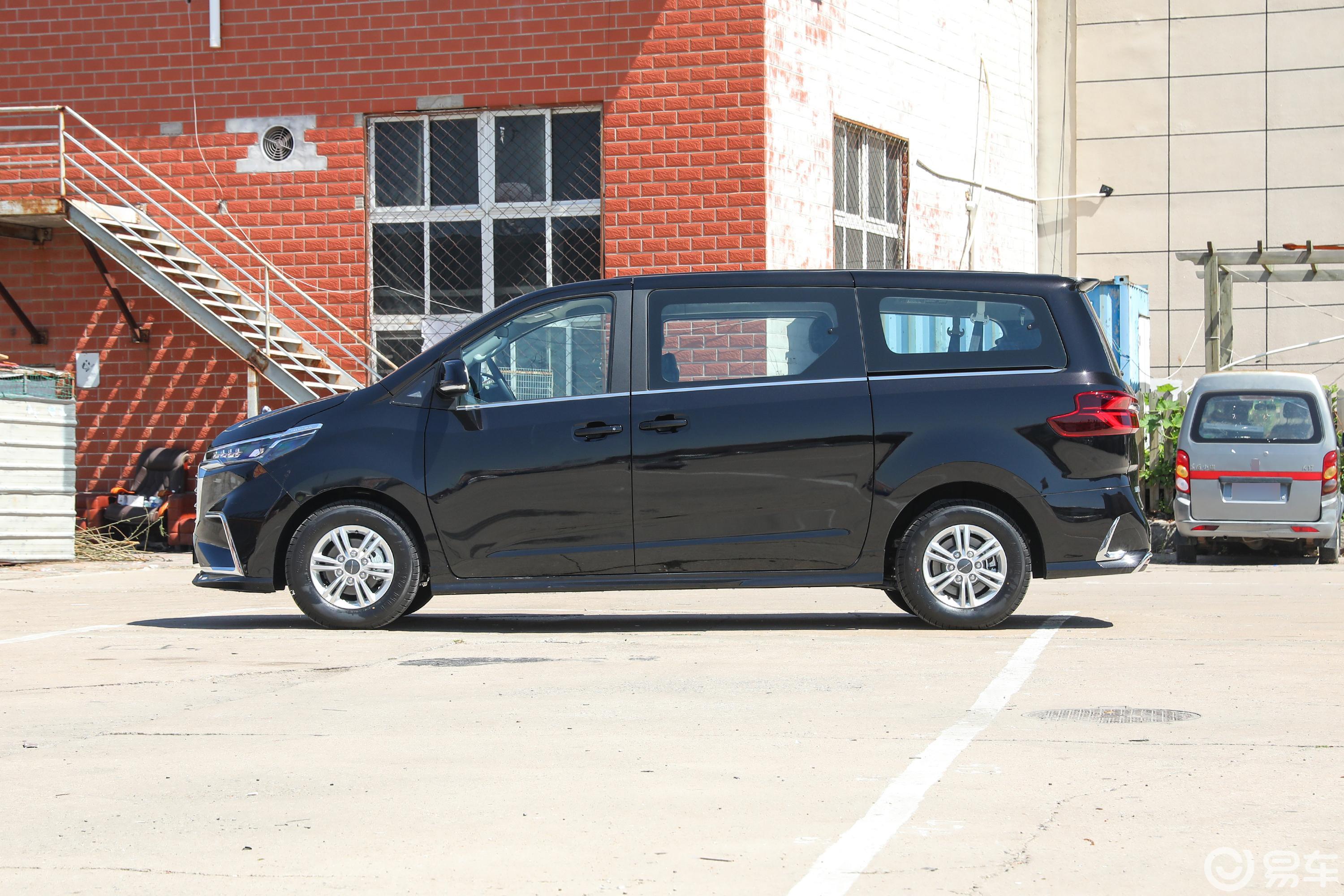 【上汽大通MAXUS G20ES 2.0T 手动超值版 柴油正侧车头向左水平图片-汽车图片大全】-易车