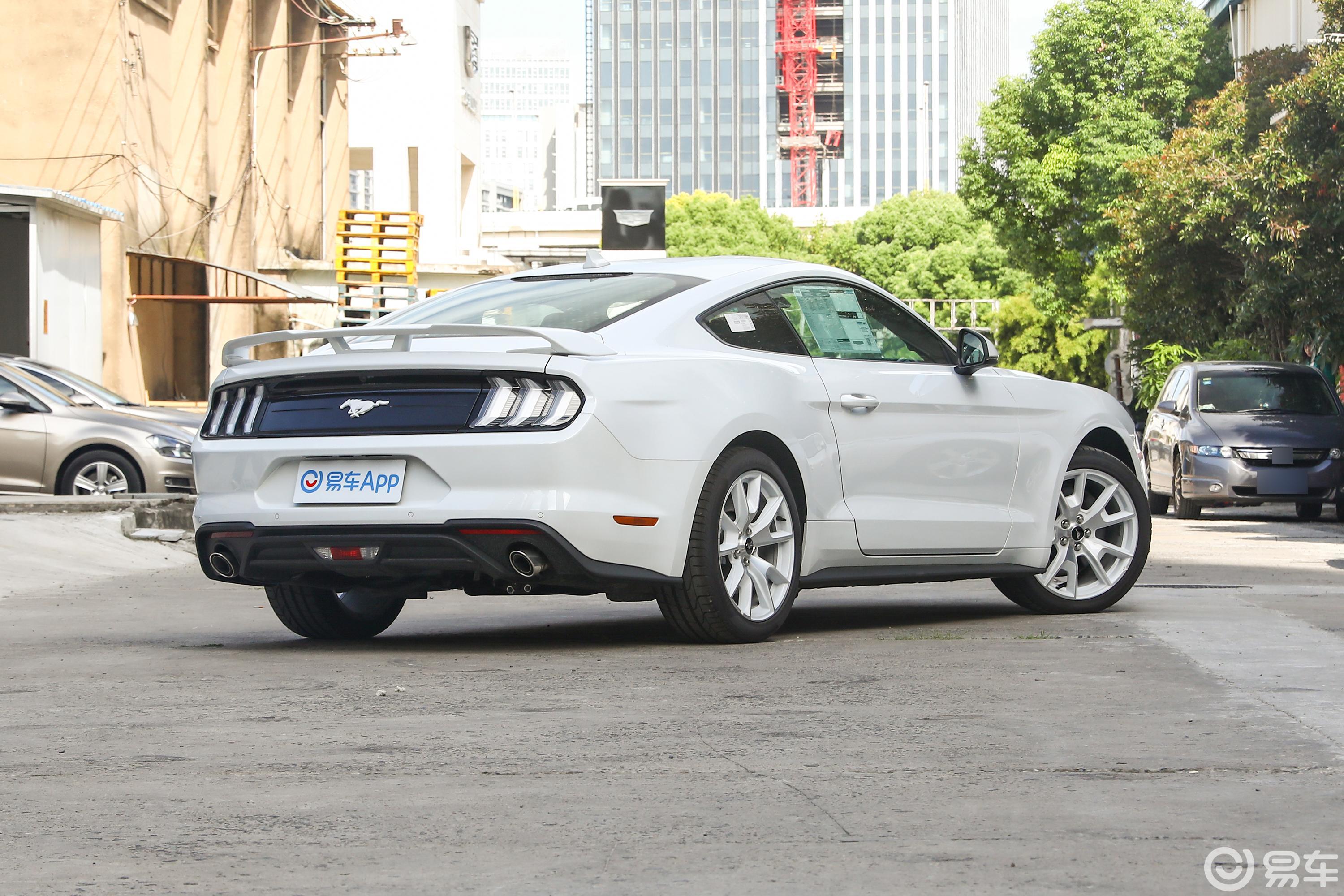 【Mustang2.3T 元光极昼限量版侧后45度车头向右水平图片-汽车图片大全】-易车