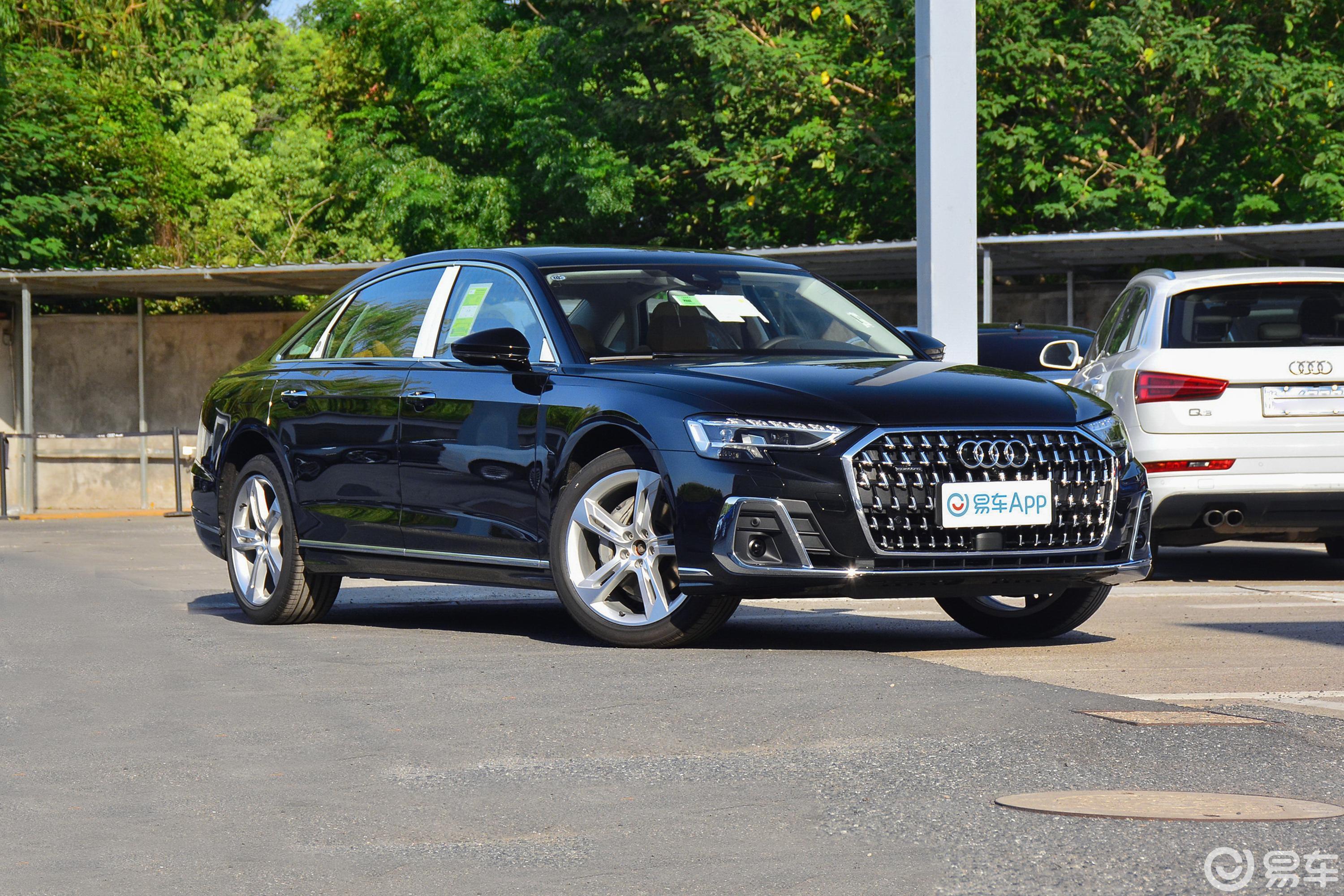 【奥迪A8改款 A8L 50 TFSI quattro 臻选型侧前45度车头向右水平图片-汽车图片大全】-易车