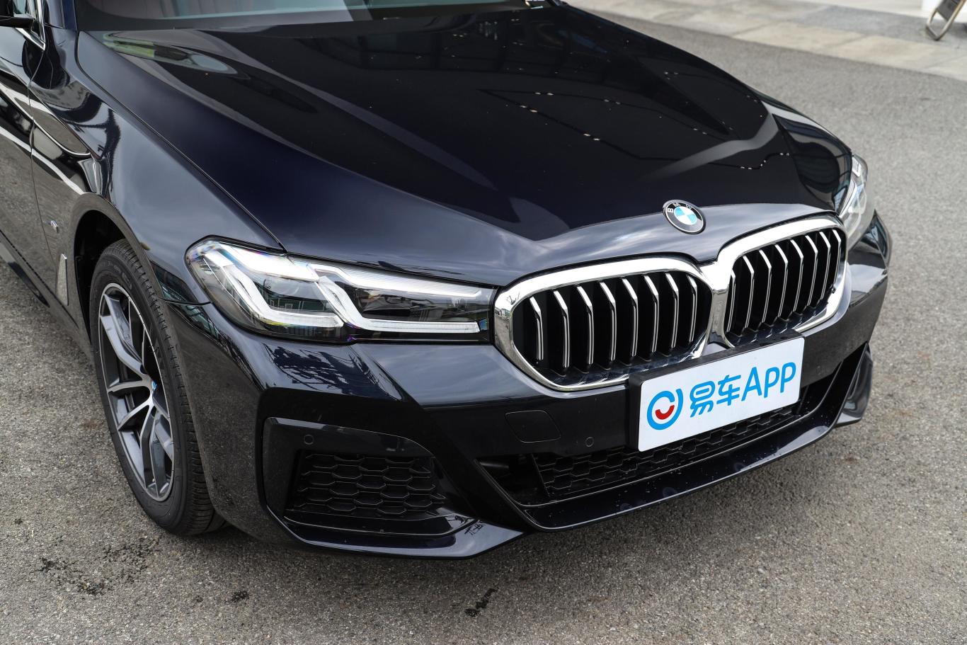 【宝马5系改款二 525Li M运动套装前格栅侧俯拍图片-汽车图片大全】-易车