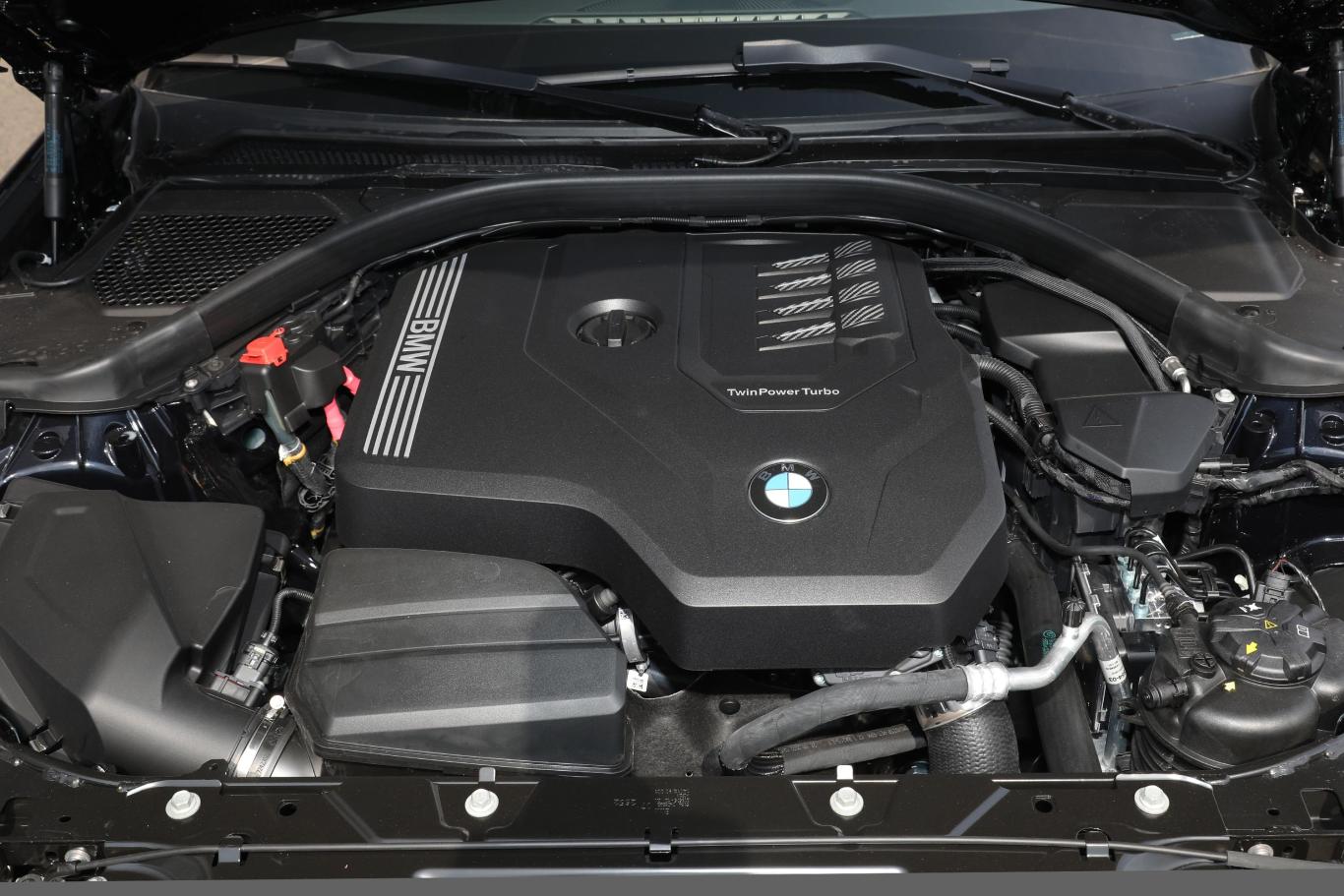 【宝马3系320i M运动套装发动机特写图片-汽车图片大全】-易车