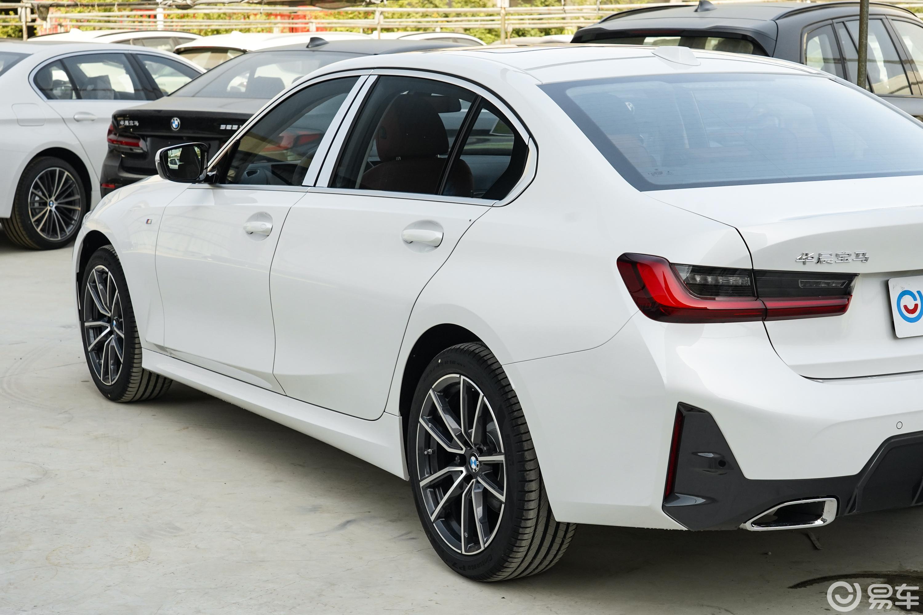 【宝马3系320Li M运动套装外观细节图片-汽车图片大全】-易车