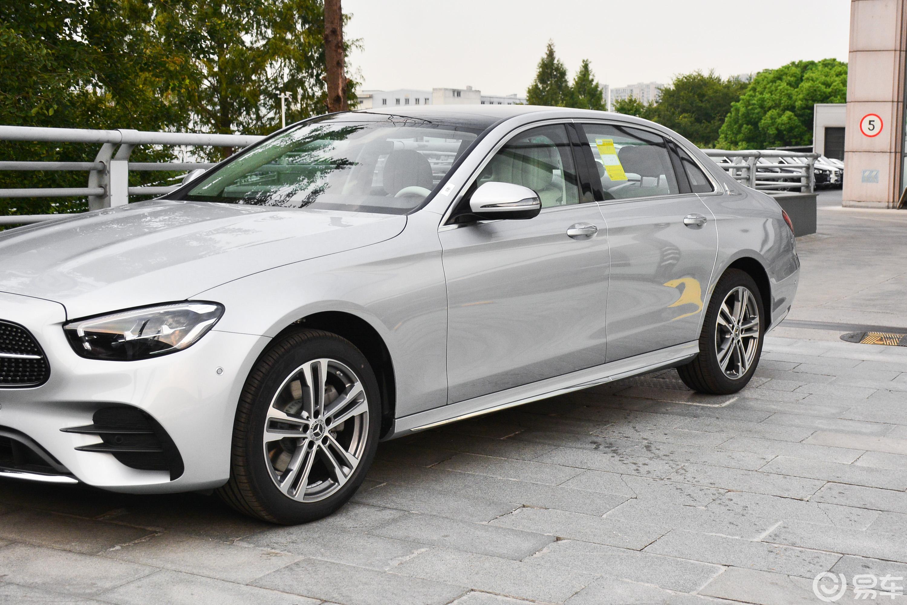 【奔驰E级E 260 L 运动型外观细节图片-汽车图片大全】-易车